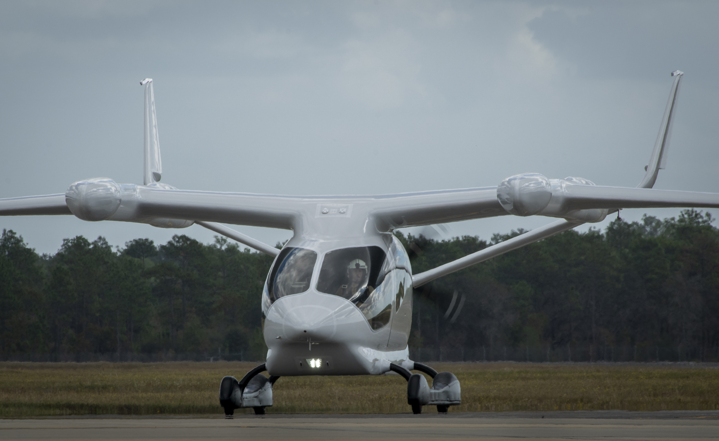 New electric aircraft arrives for testing > Air Force Test Center ...