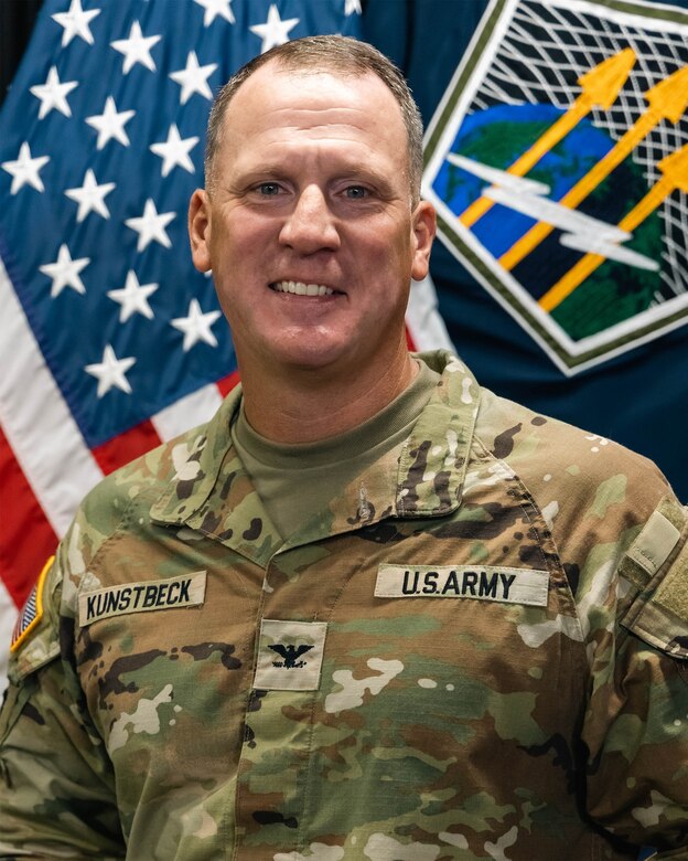 Col. John P. Kunstbeck > . > Leaders