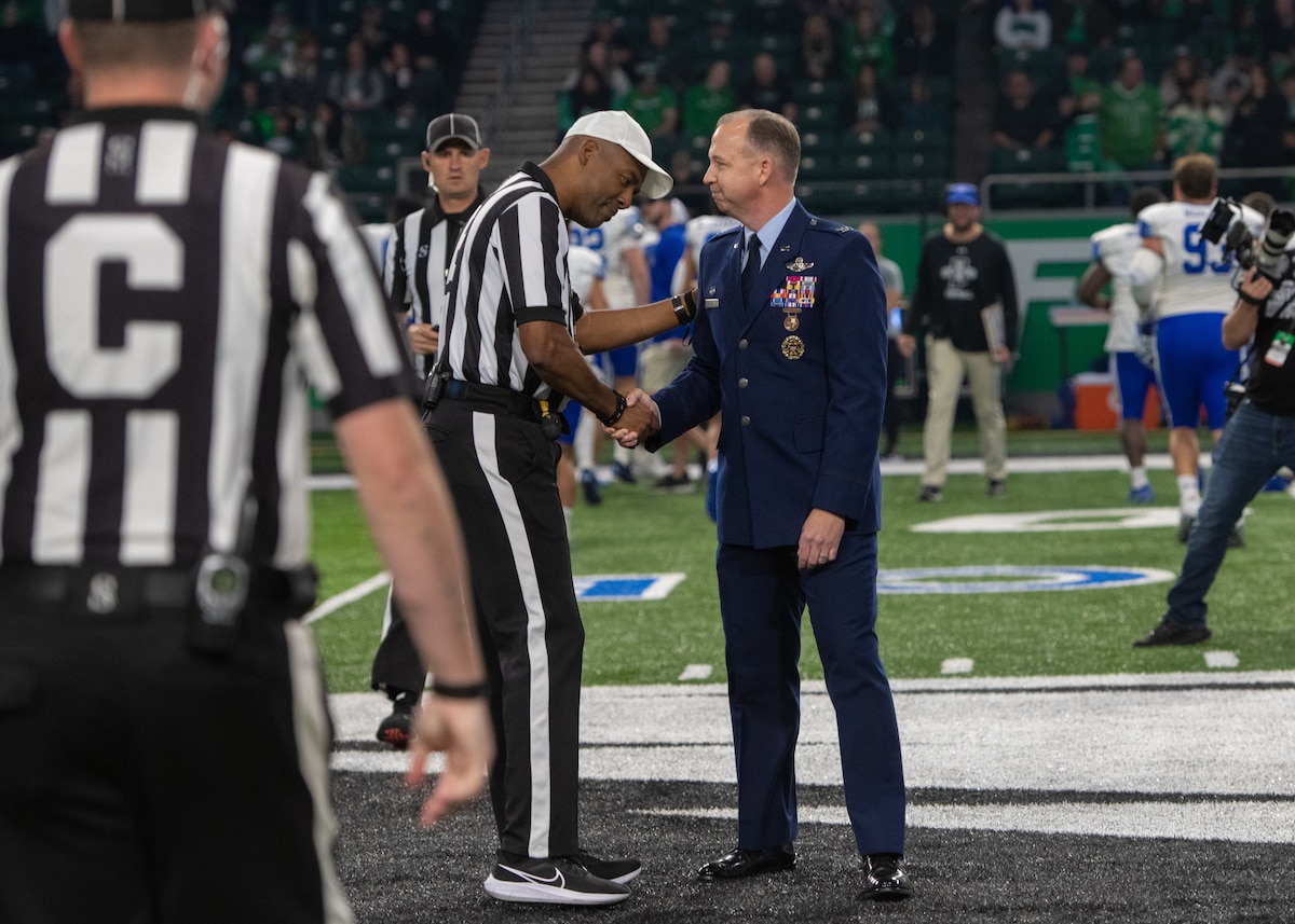 Military Appreciation Day UND Hawks v. ISU Sycamores > 505th Command ...