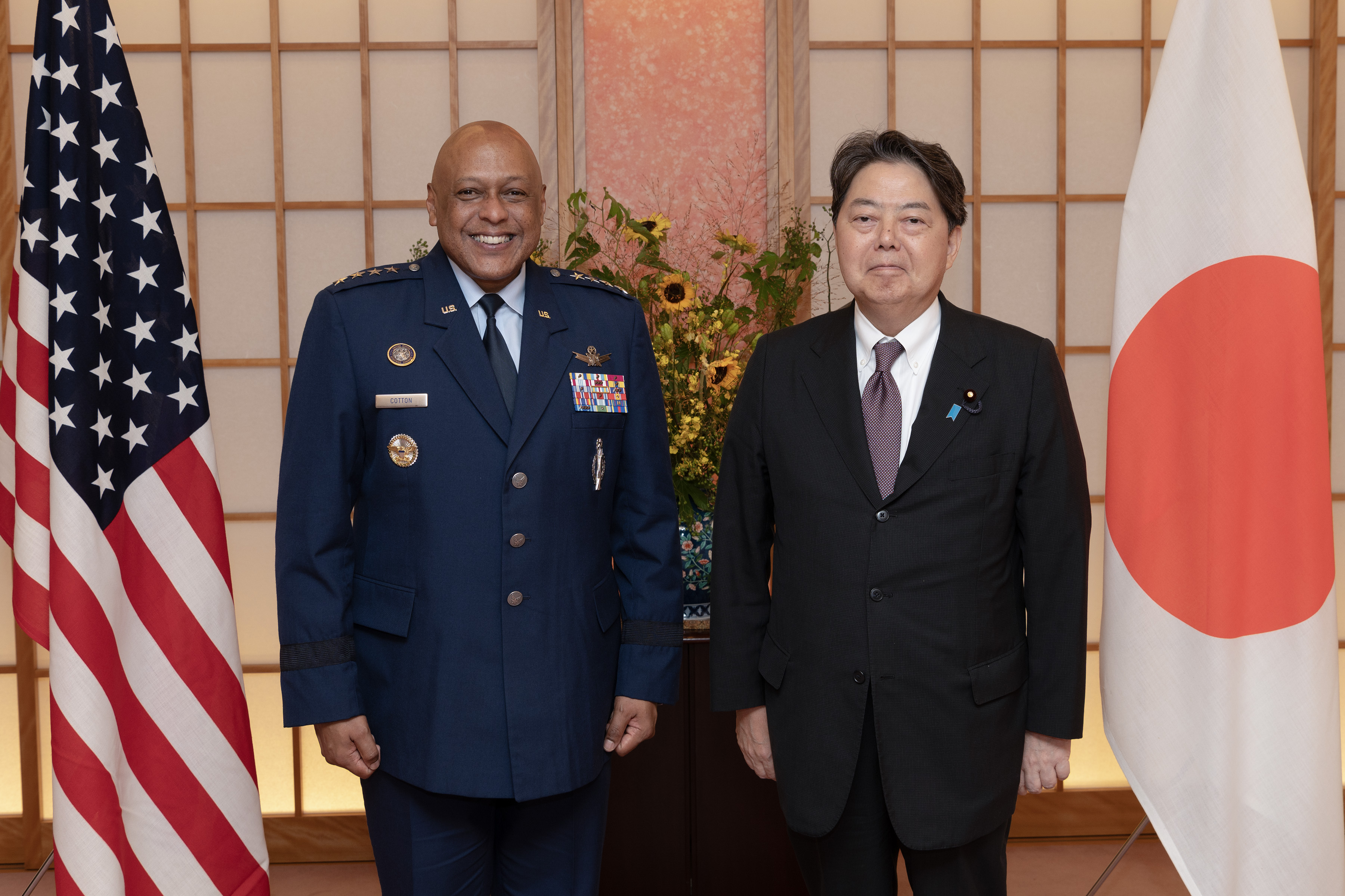 USSTRATCOM Commander Gen. Anthony Cotton visits Japan
