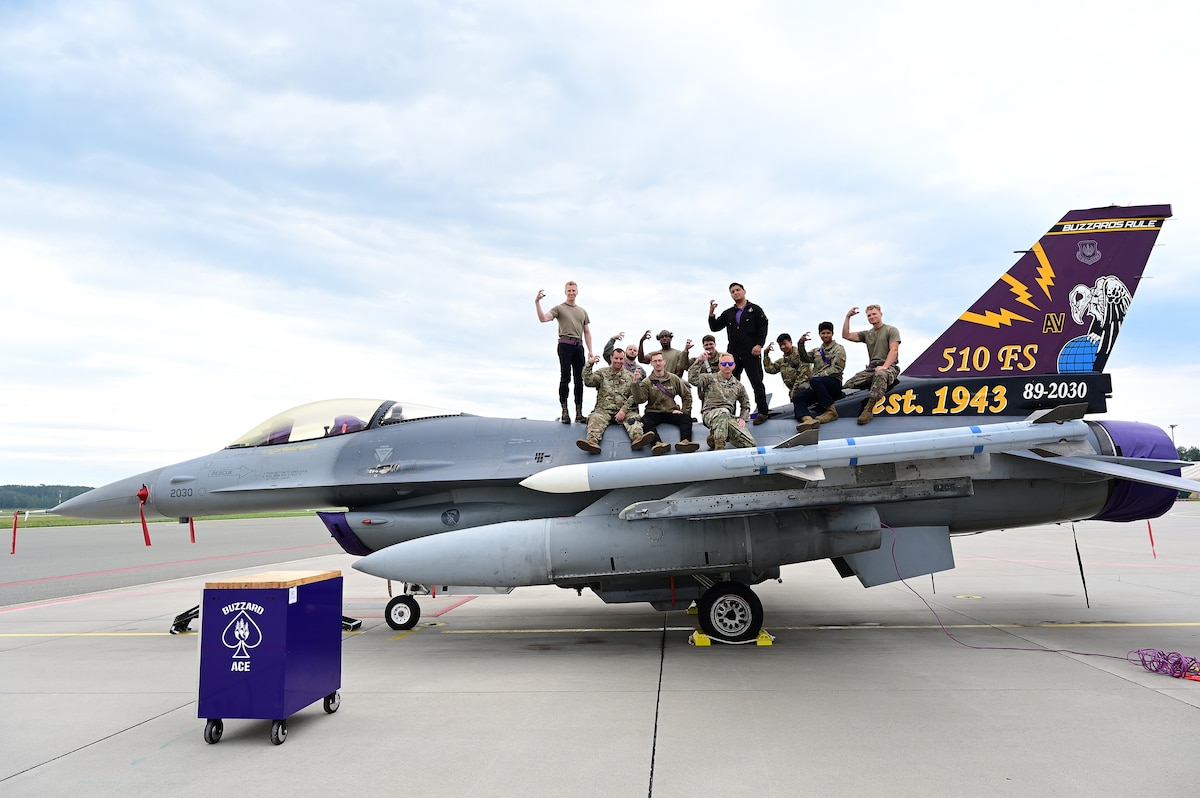 Forged on the flightline: The unbreakable bonds of the Buzzards ...