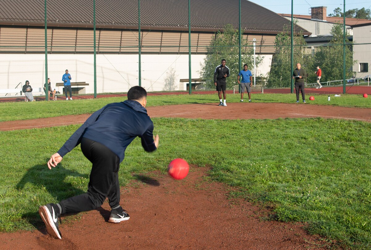 A time to play: 86th AW sports day > Ramstein Air Base > Article Display