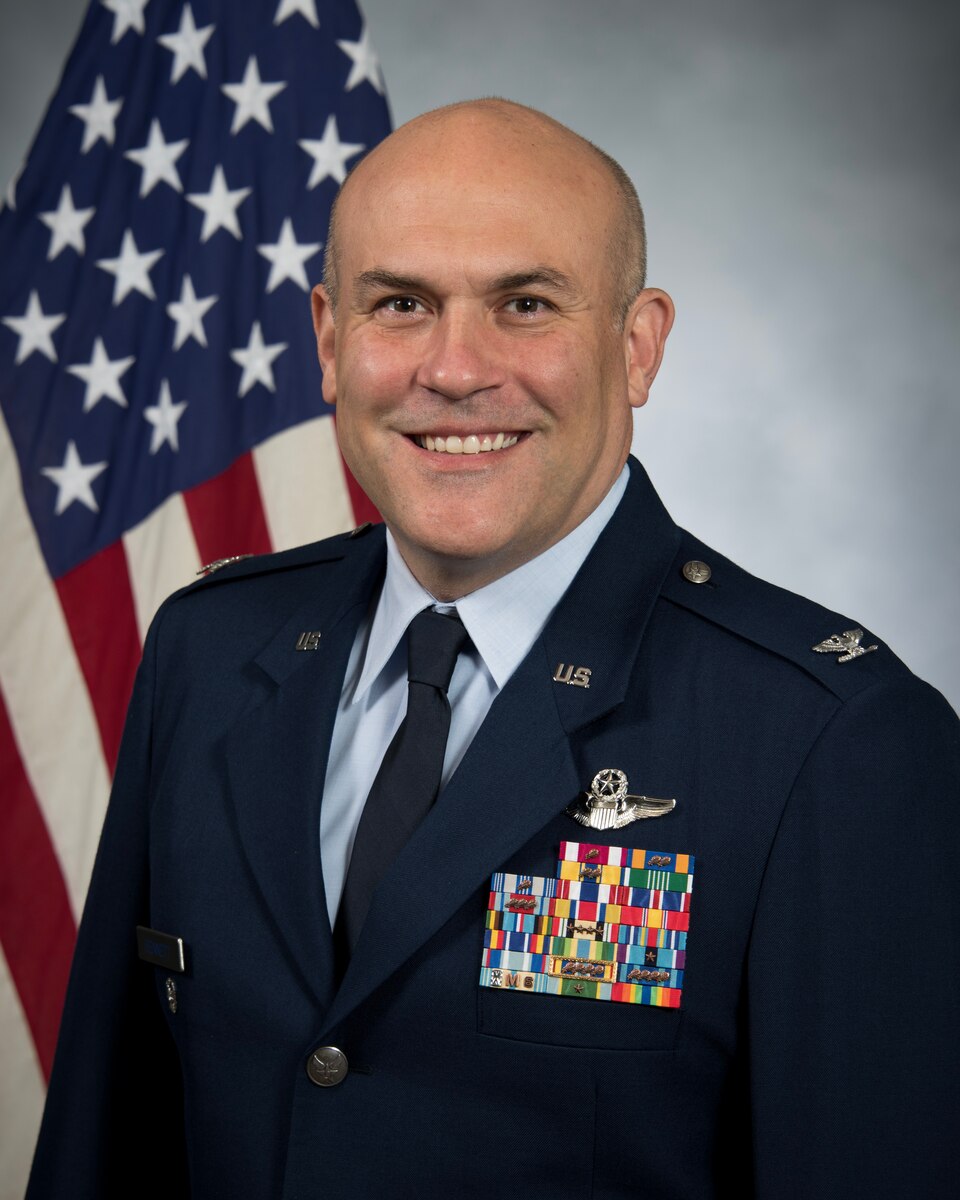Introducing the new 908th Airlift Wing Deputy Commander > 445th Airlift ...