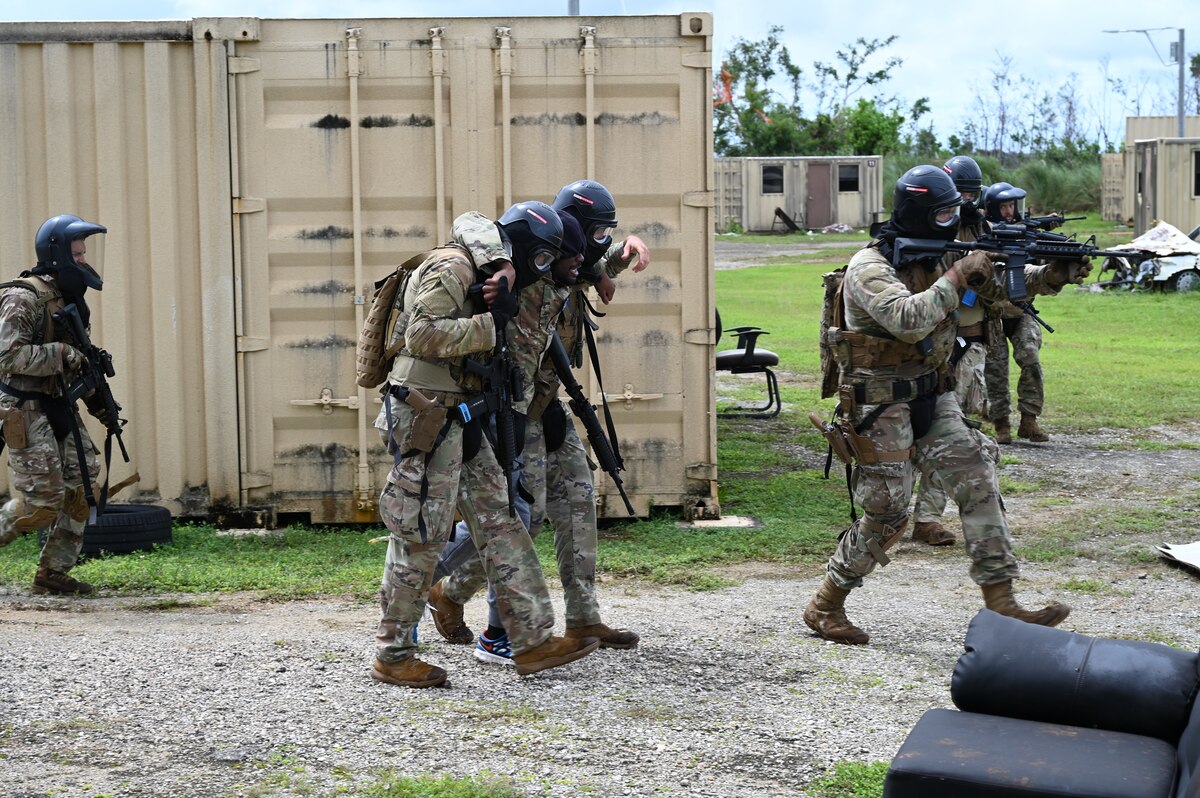 PACAF Security Forces and Munitions undergoes Commando Warrior training ...