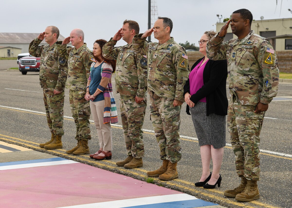 Chief of Space Operations Gen. Chance Saltzman visits Combined Force ...