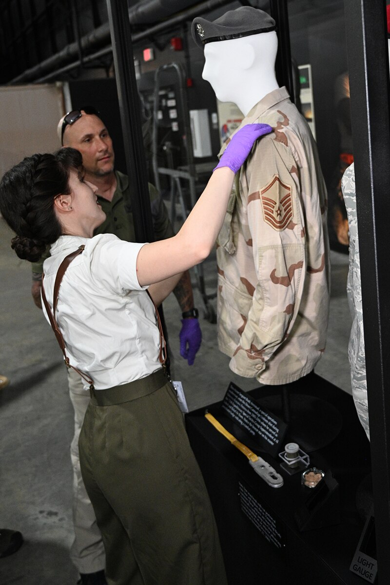 Combat Jumps-Airborne Infiltration into Enemy Territory > National ...