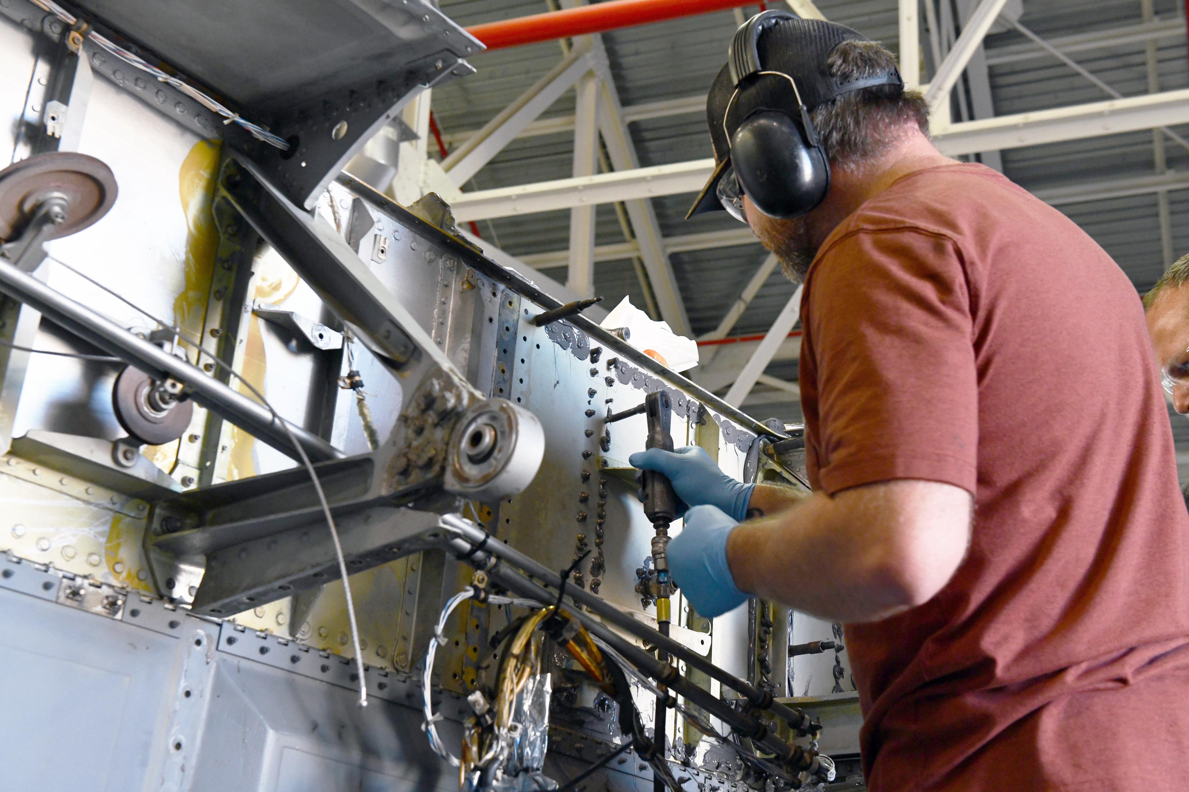 559th AMXS sets C-5M record-breaking year > Robins Air Force Base ...