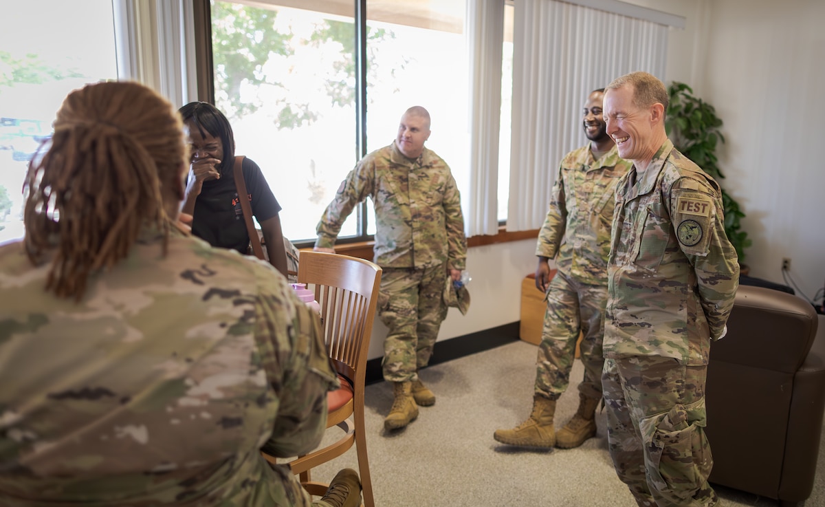 412th Test Wing leadership shares a laugh, build rapport with Airmen ...