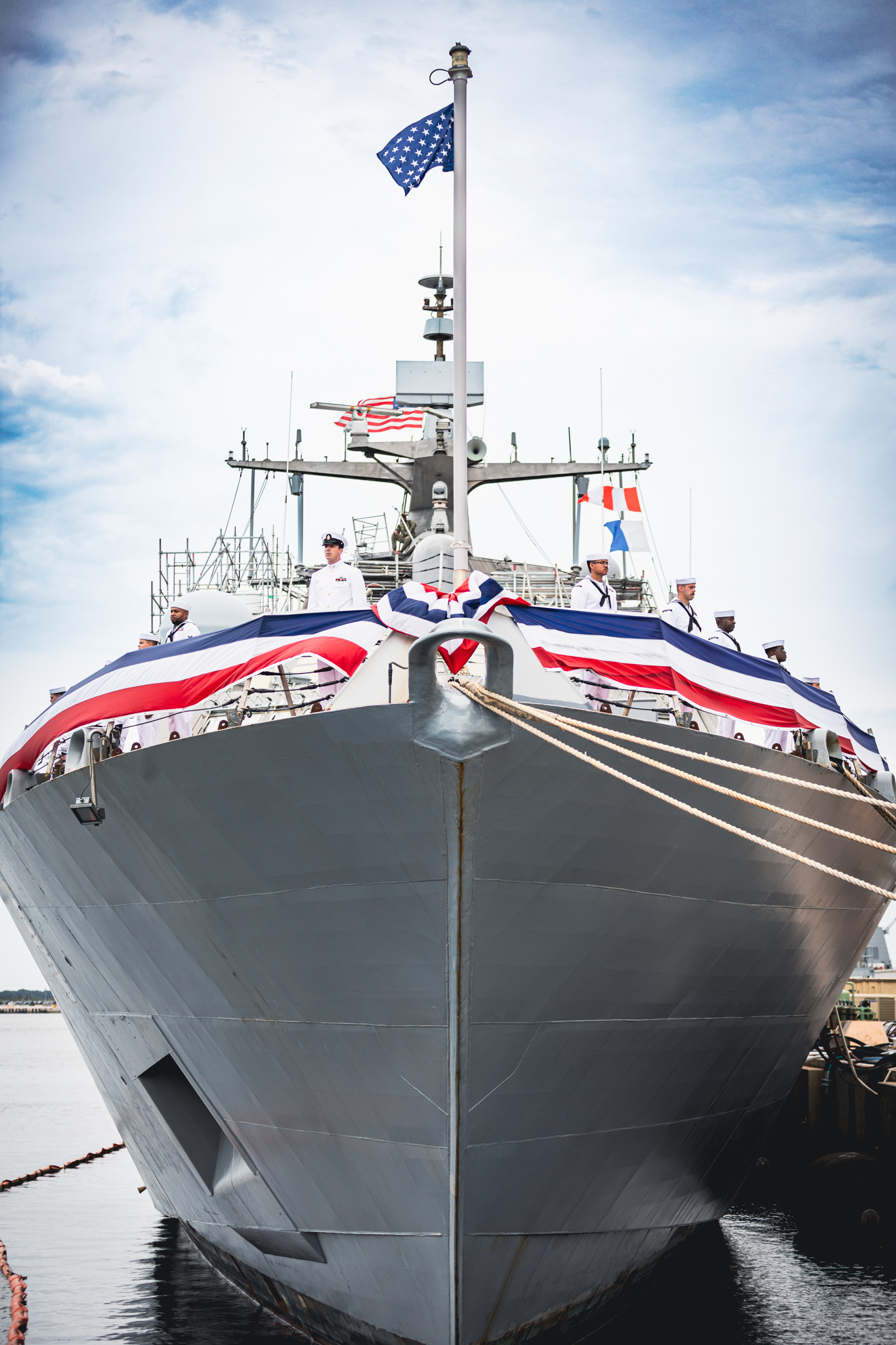 USS Milwaukee (LCS 5) Decommissions > United States Navy > display ...