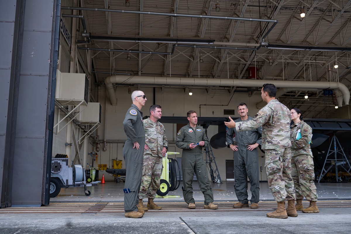 15th Air Force command team visits Moody > Moody Air Force Base ...
