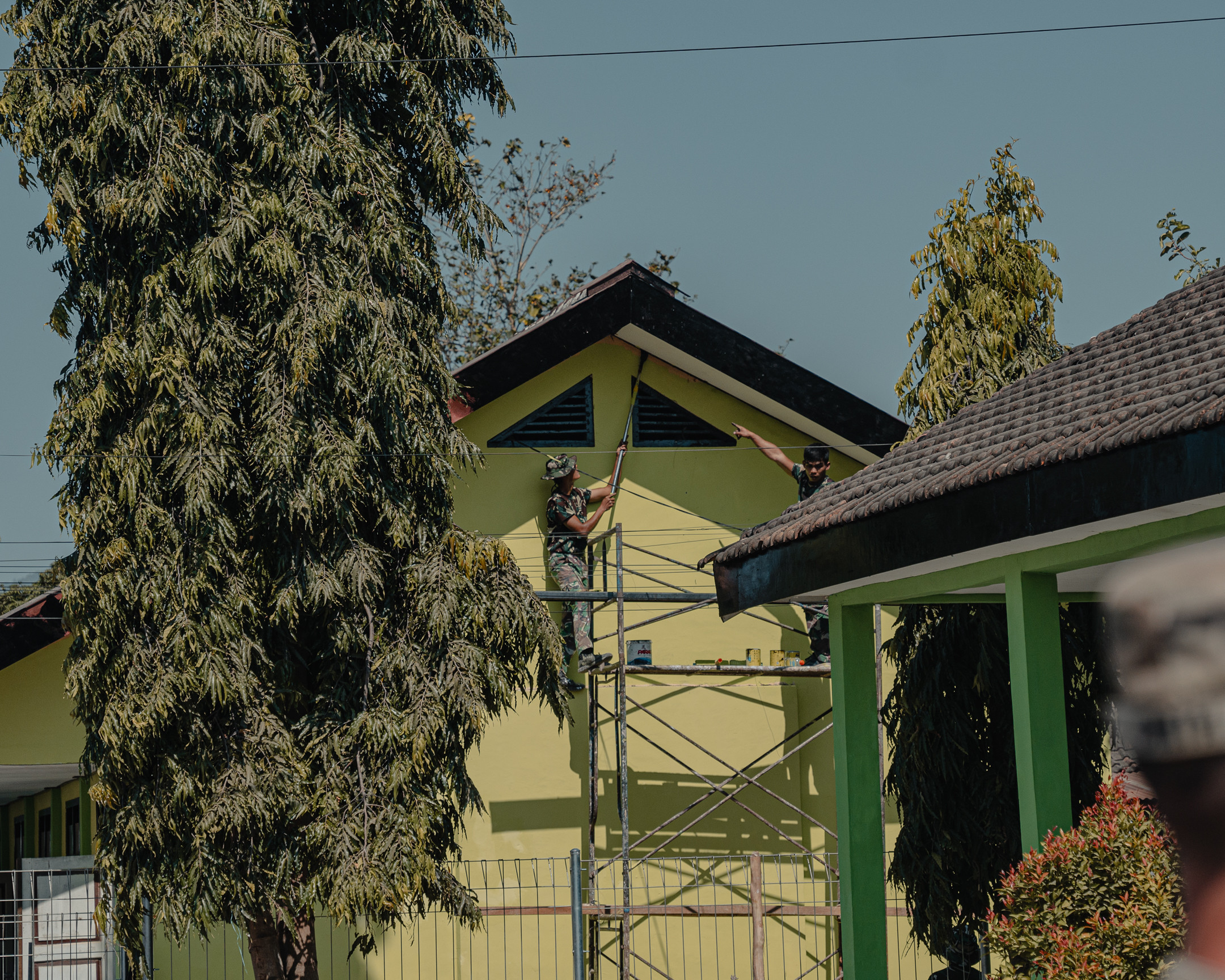 US Army Soldiers restore school during Super Garuda Shield > U.S. Indo ...