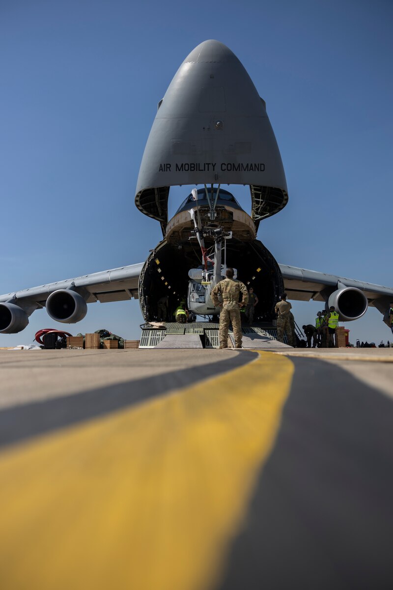 9th AS Airmen conduct Maximum Endurance Operations during Mobility ...