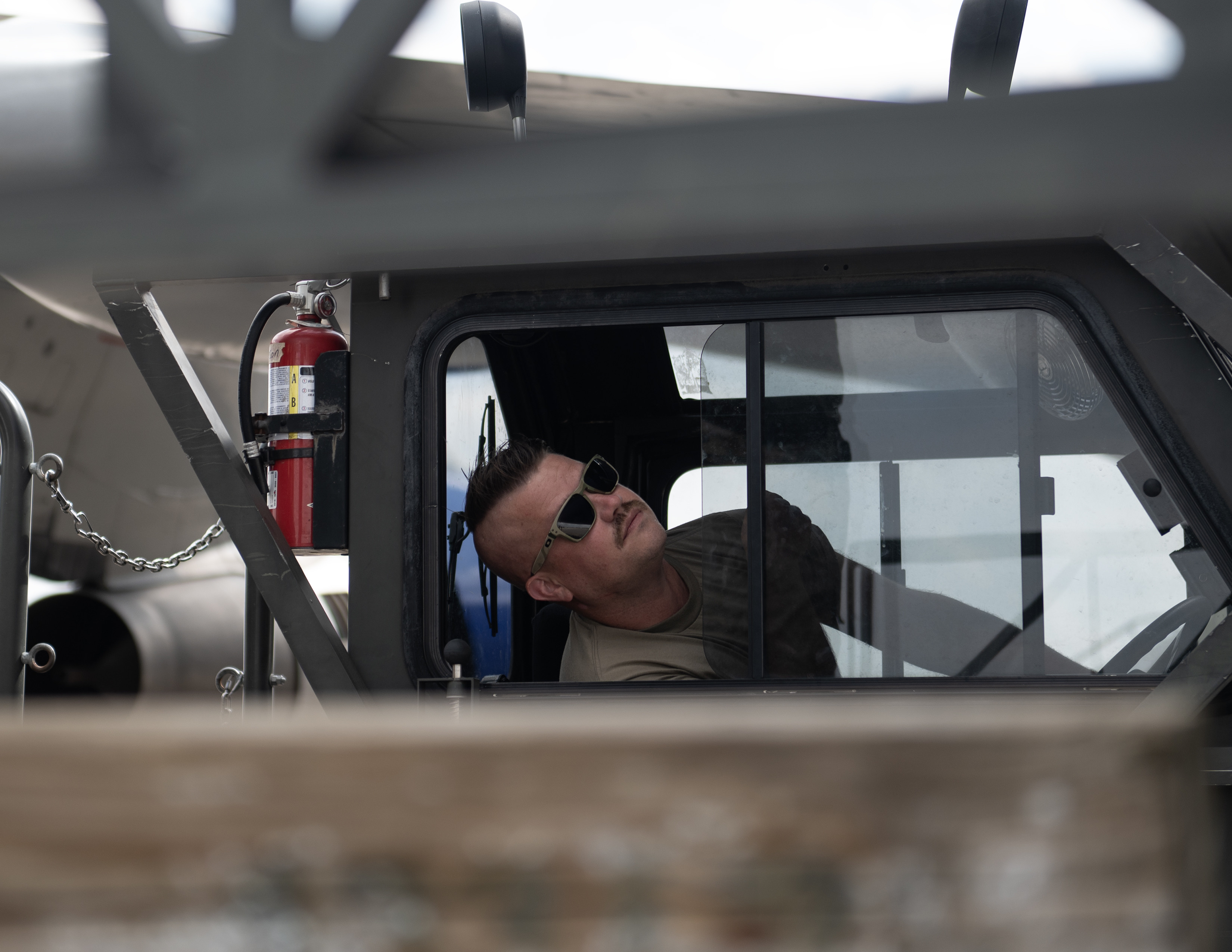 Loading Cargo onto a Boeing 747 > 133rd Airlift Wing > Article Display