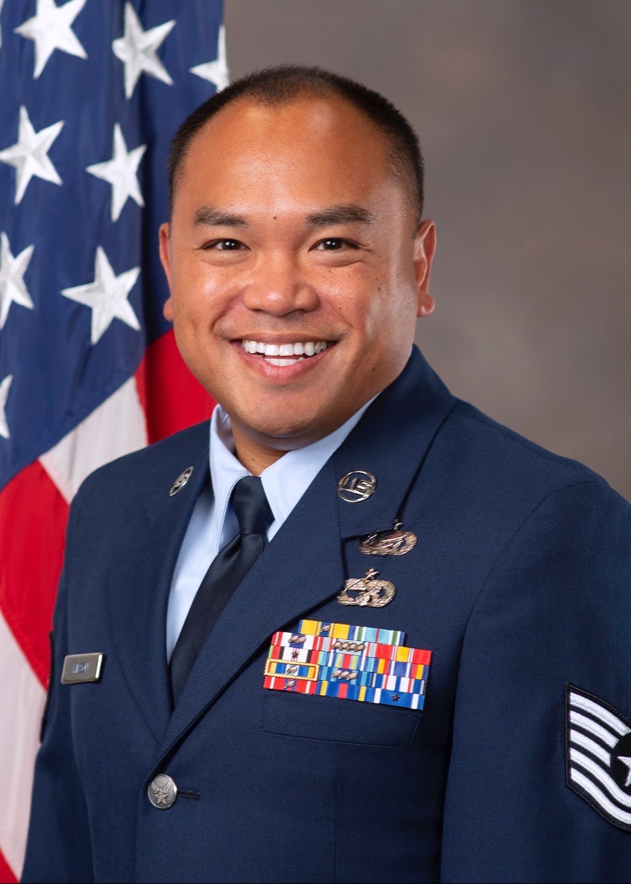 The essence of leadership: Guiding the way to success > Wright ...