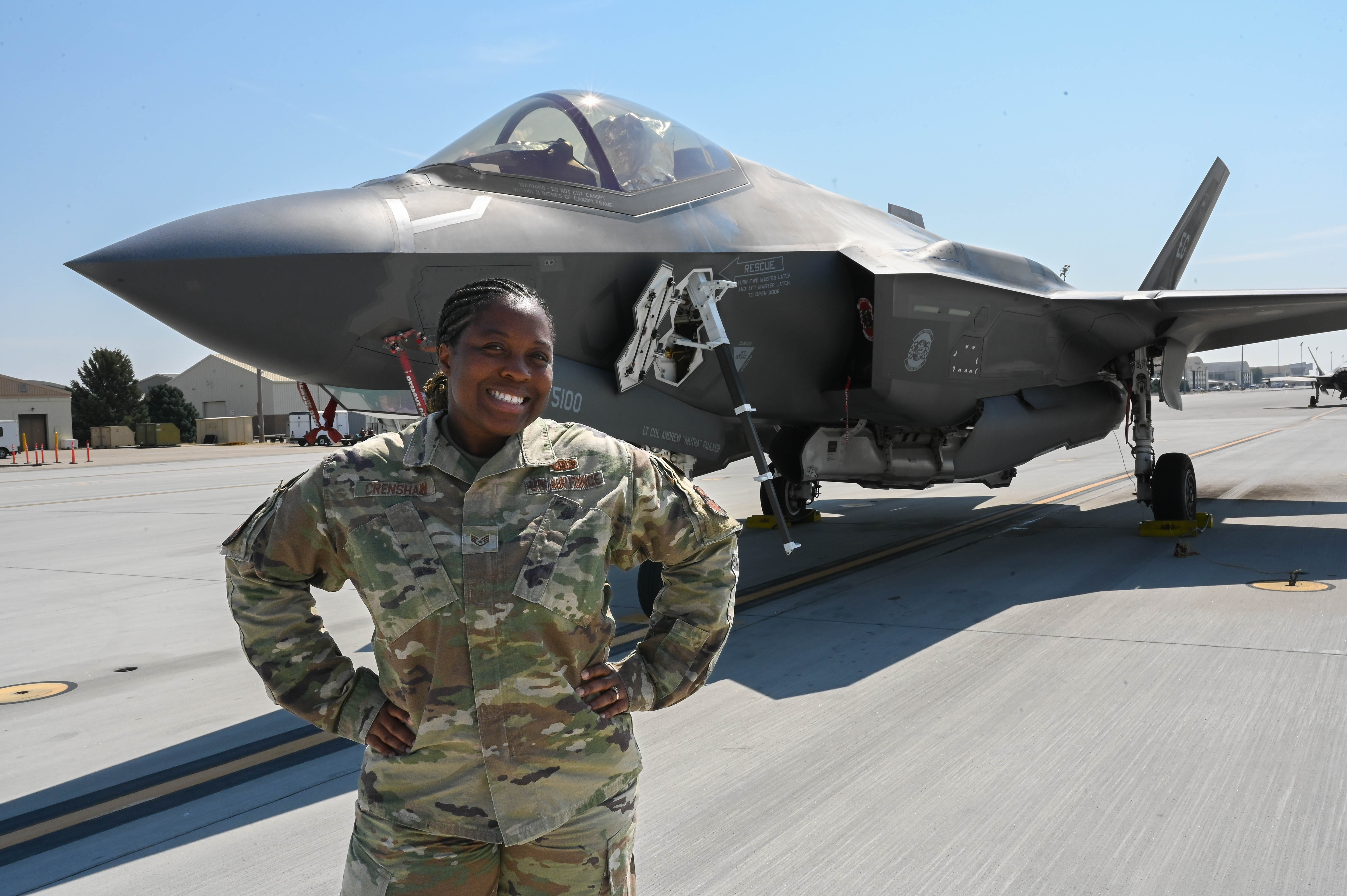 Flying with the Crows: Staff Sgt. Kaweda Crenshaw > 33rd Fighter Wing ...