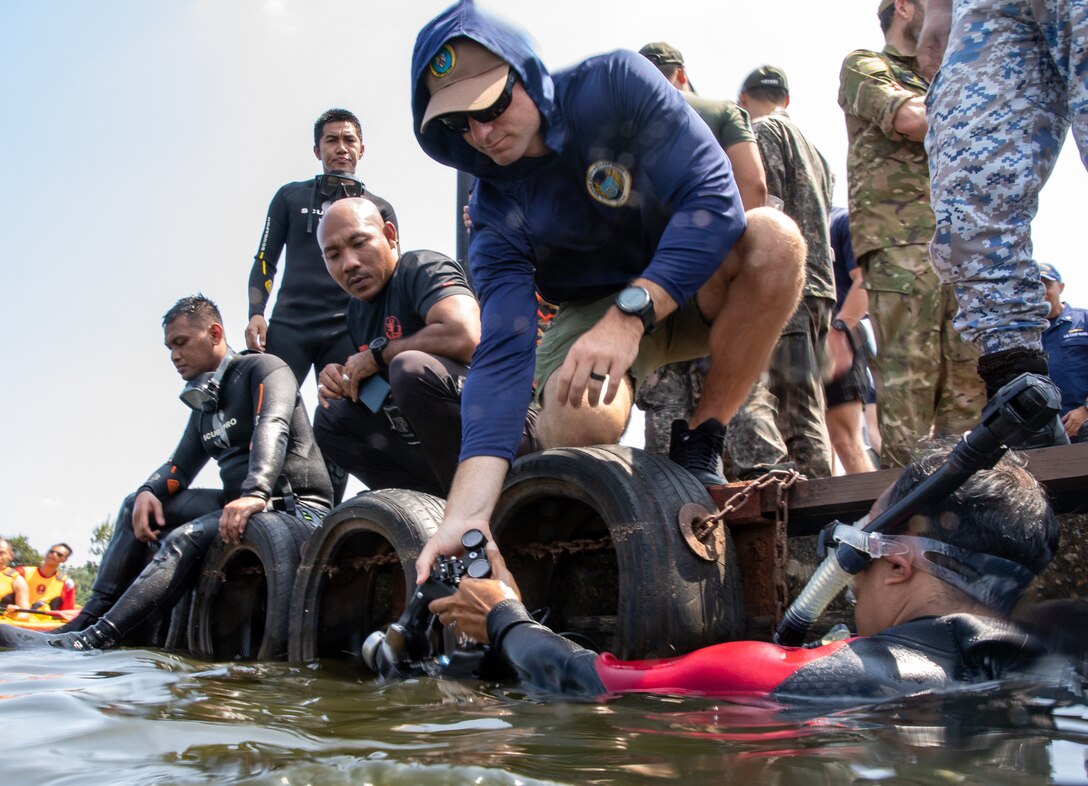 Pacific Partnership 2023 Divers Hit the Open Water