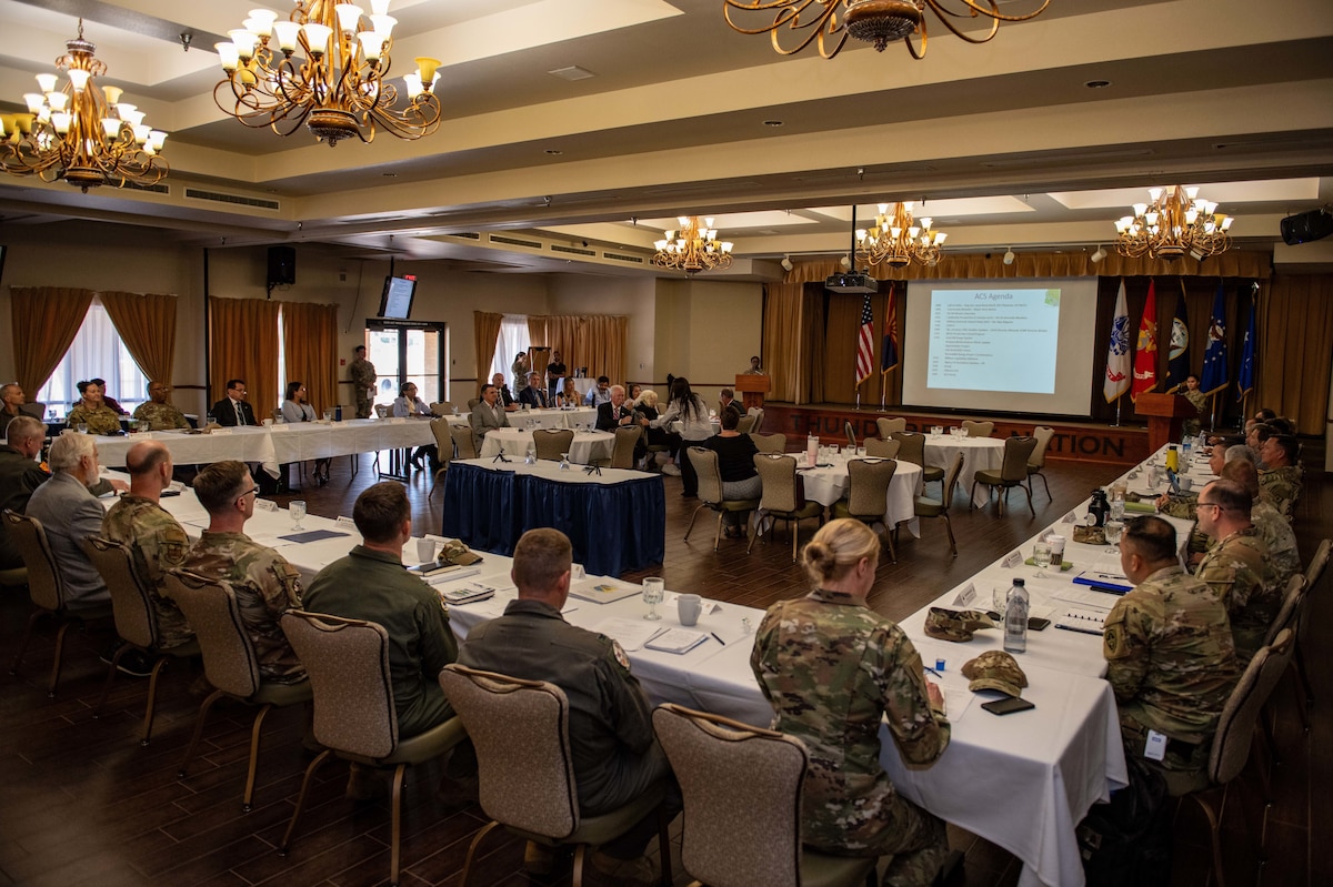 Luke AFB hosts Arizona Commanders Summit > Luke Air Force Base ...