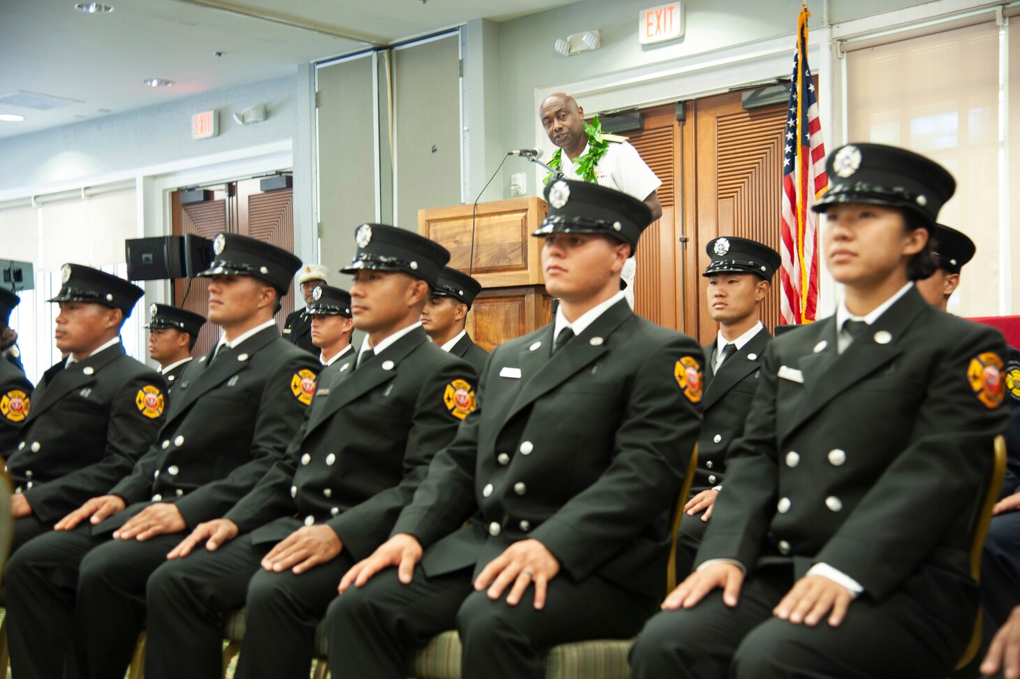 30 recruits graduate from Federal Fire Department Hawaii > Commander ...