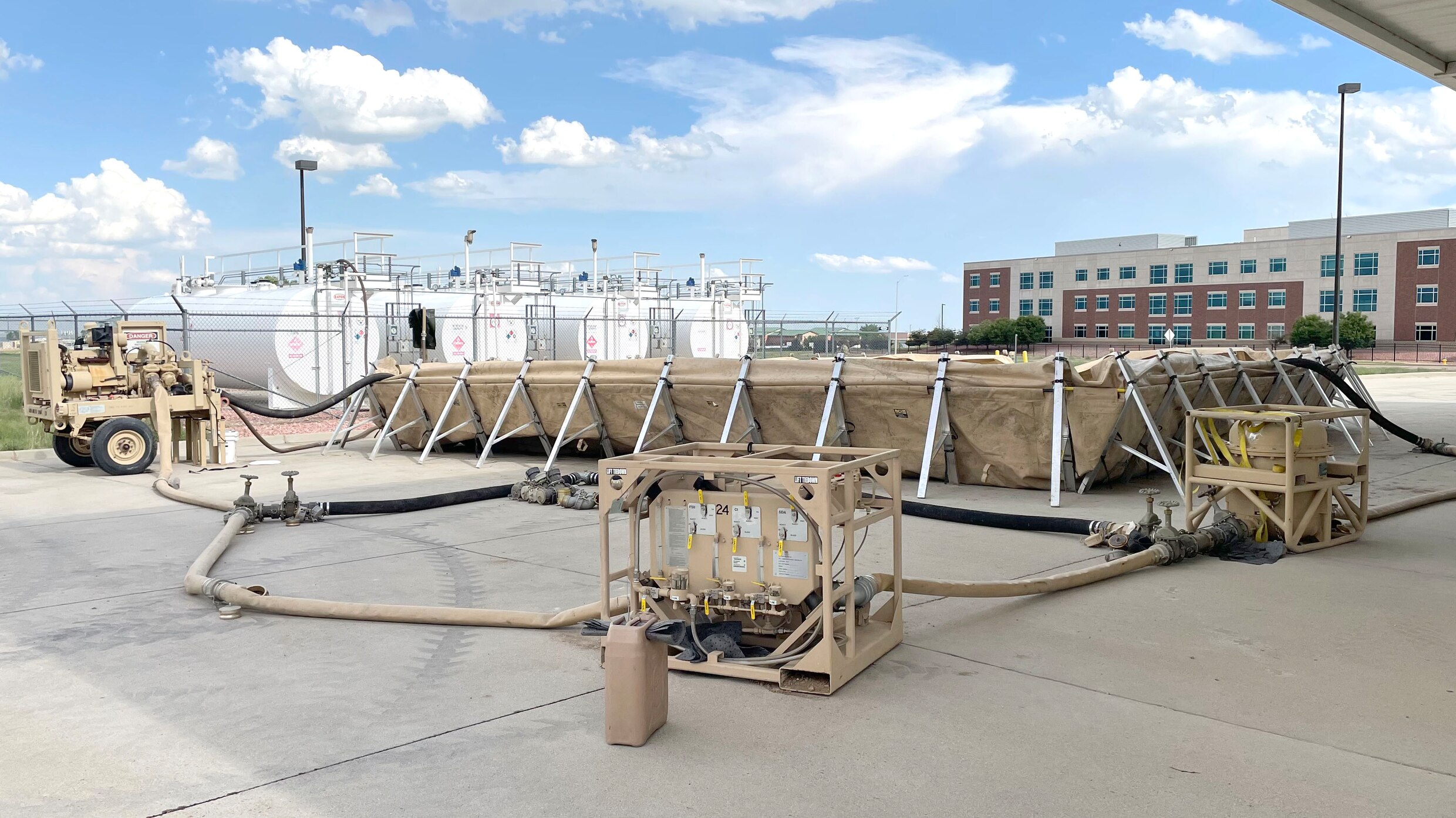 DLA Energy helps Fort Carson soldiers save $260,000 in potential fuel ...