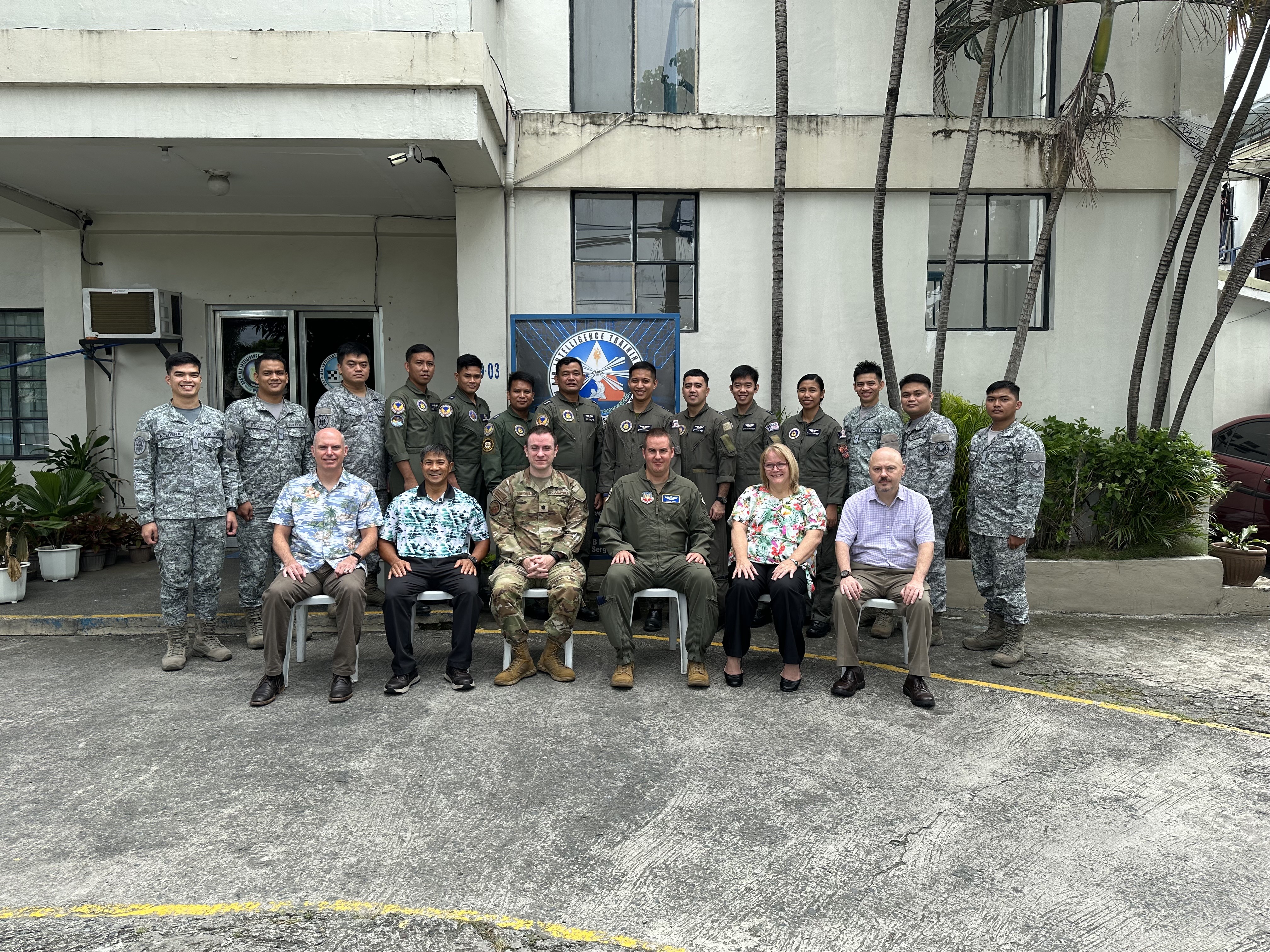 U.S. facilitates Philippine Air Force AOC, ISR training > United States ...