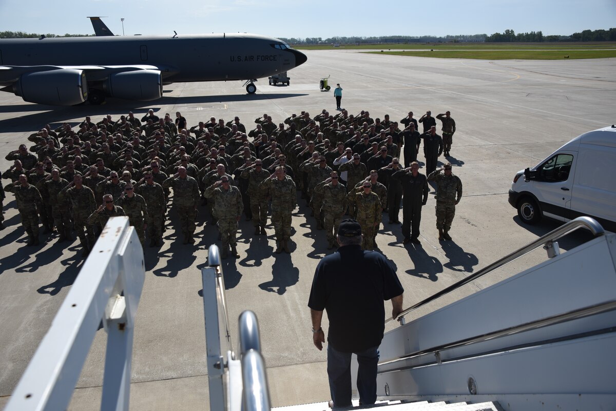 185th Air Refueling Wing Hosts Medal of Honor recipient Michael J ...
