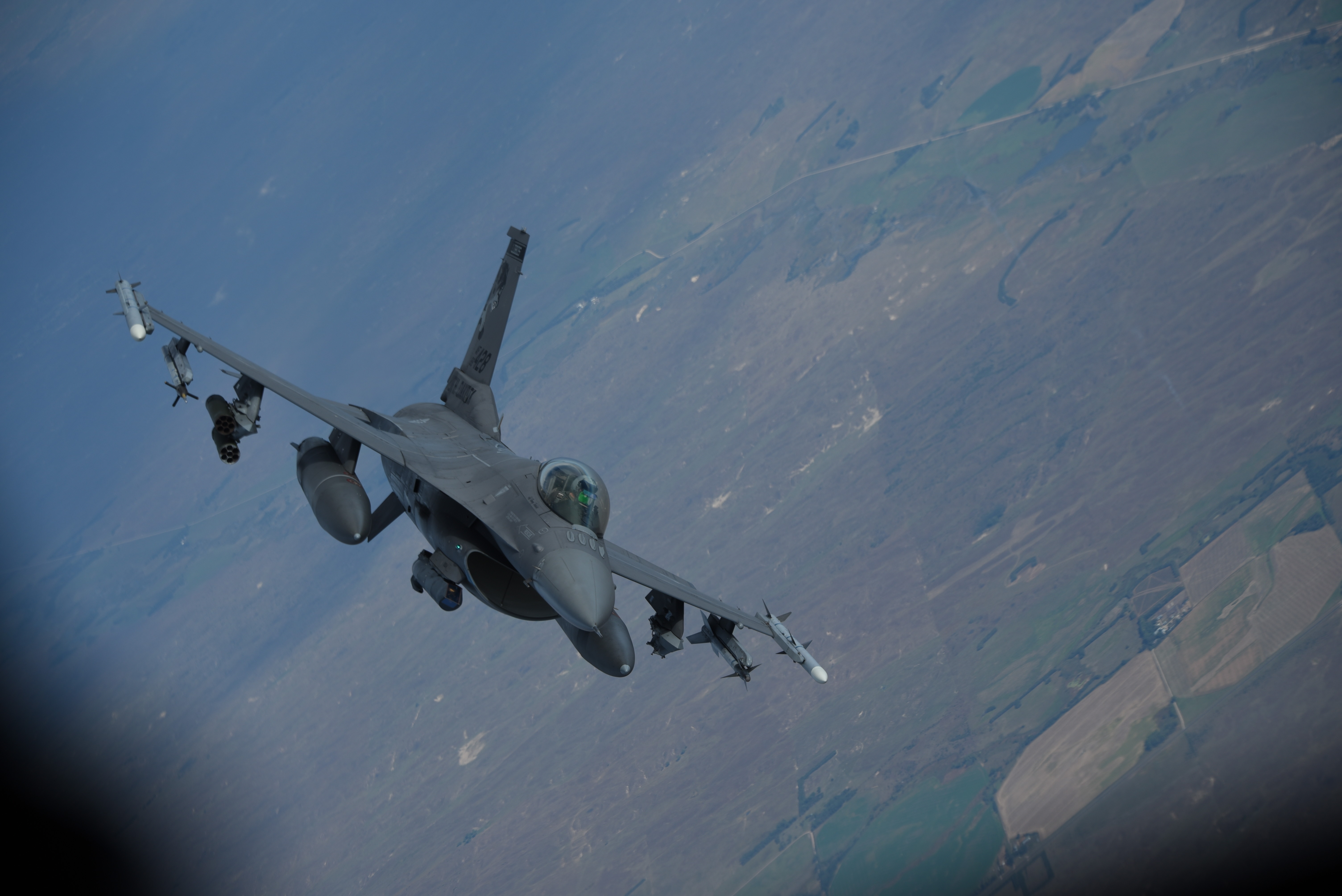 185th Air Refueling Wing Hosts Medal of Honor recipient Michael J ...