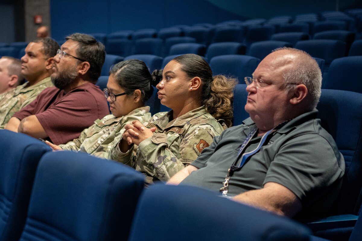 86th MDG holds MHS GENESIS town hall > Ramstein Air Base > Article Display