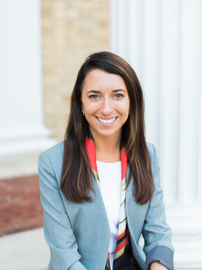 Alexandra Navarro Nasif > The Eisenhower School > FacBio