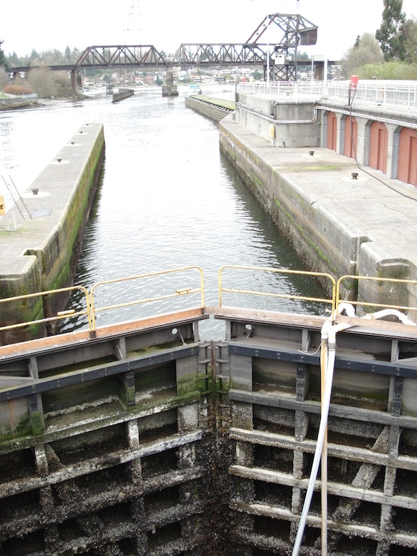Corps of Engineers modernizing Small Lock machinery, controls > Seattle ...