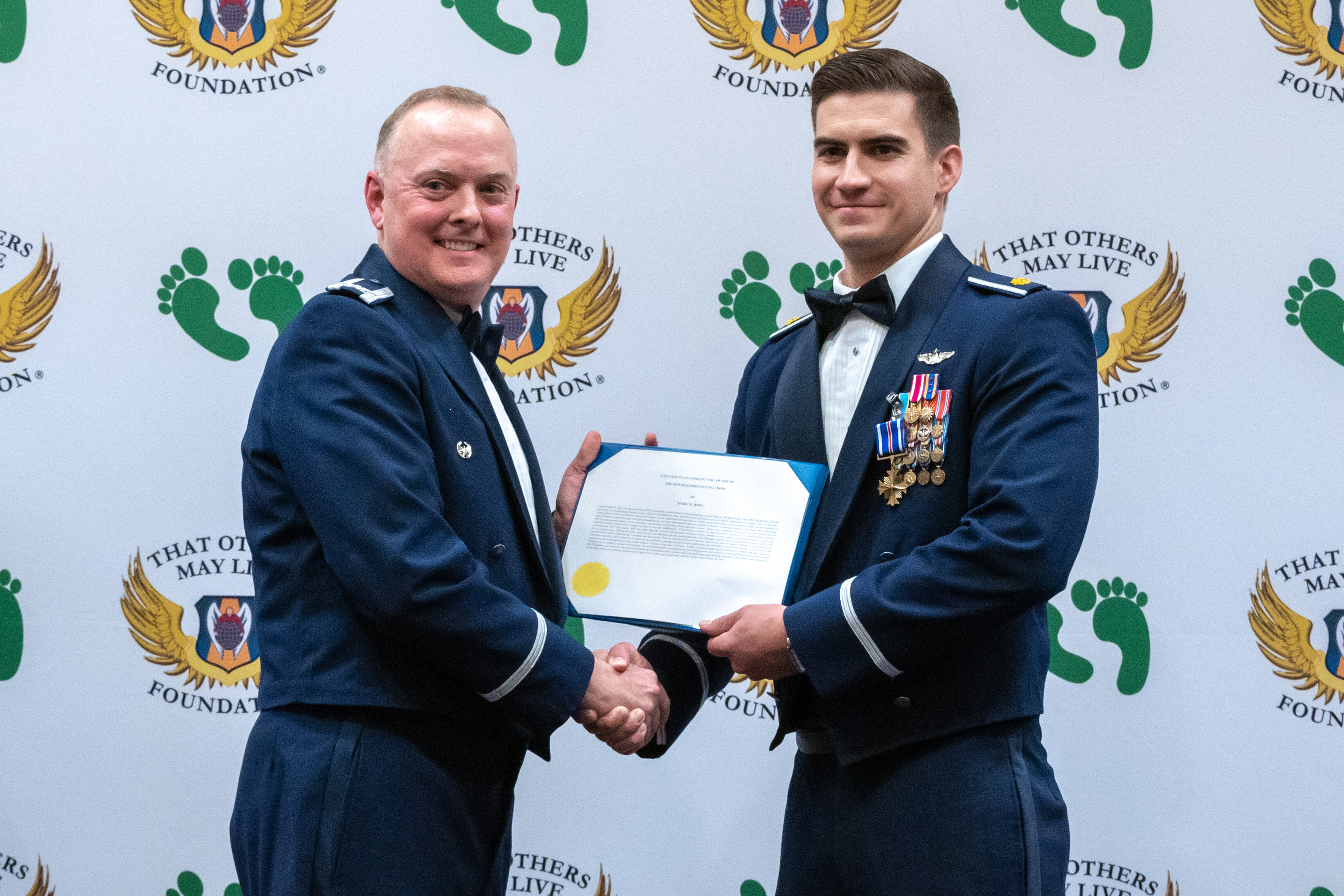 DM combat pilot awarded Distinguished Flying Cross for heroism > Davis ...