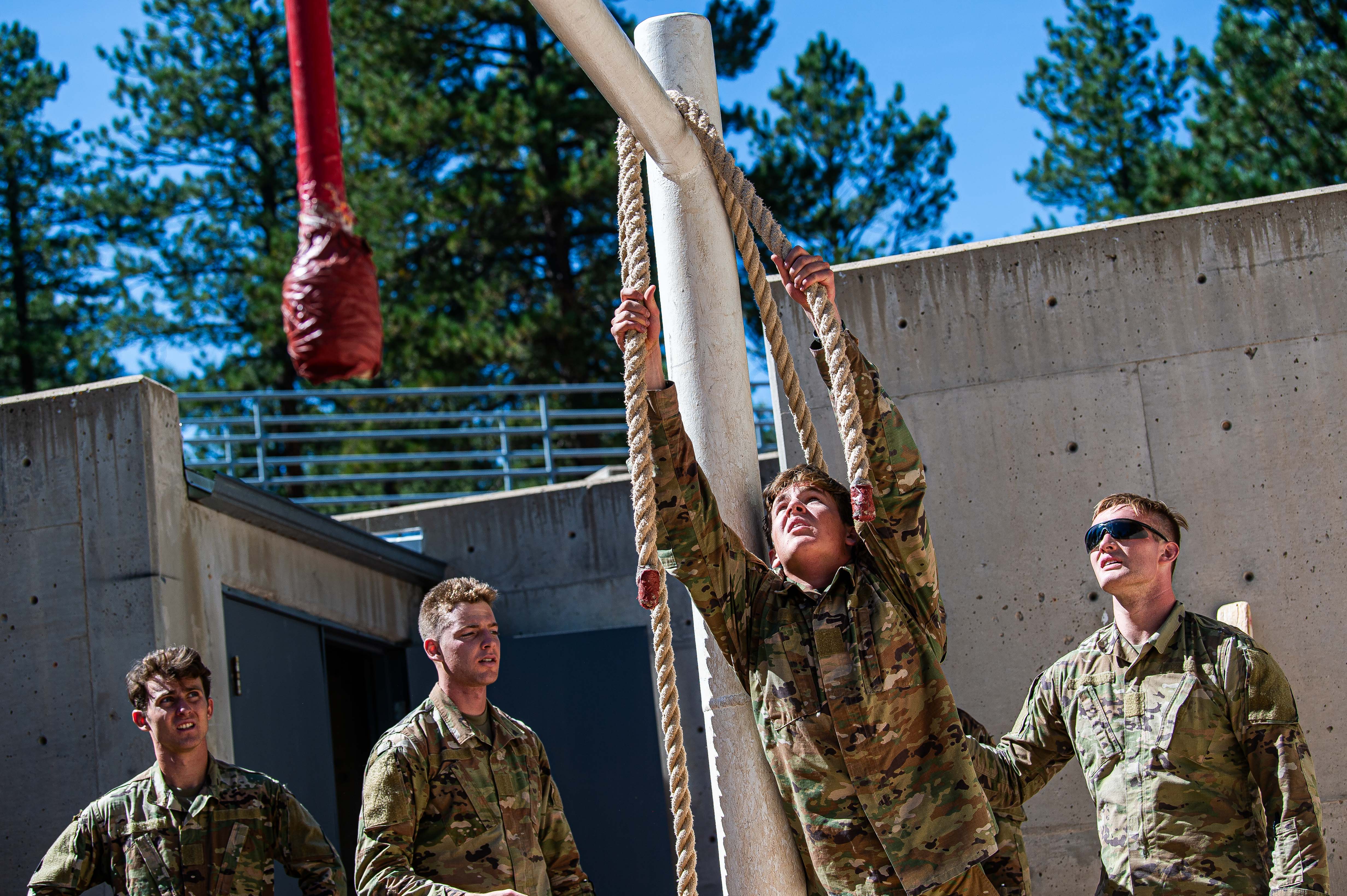 Cadets prepare for special warfare pre-commissioning screening > Torch ...