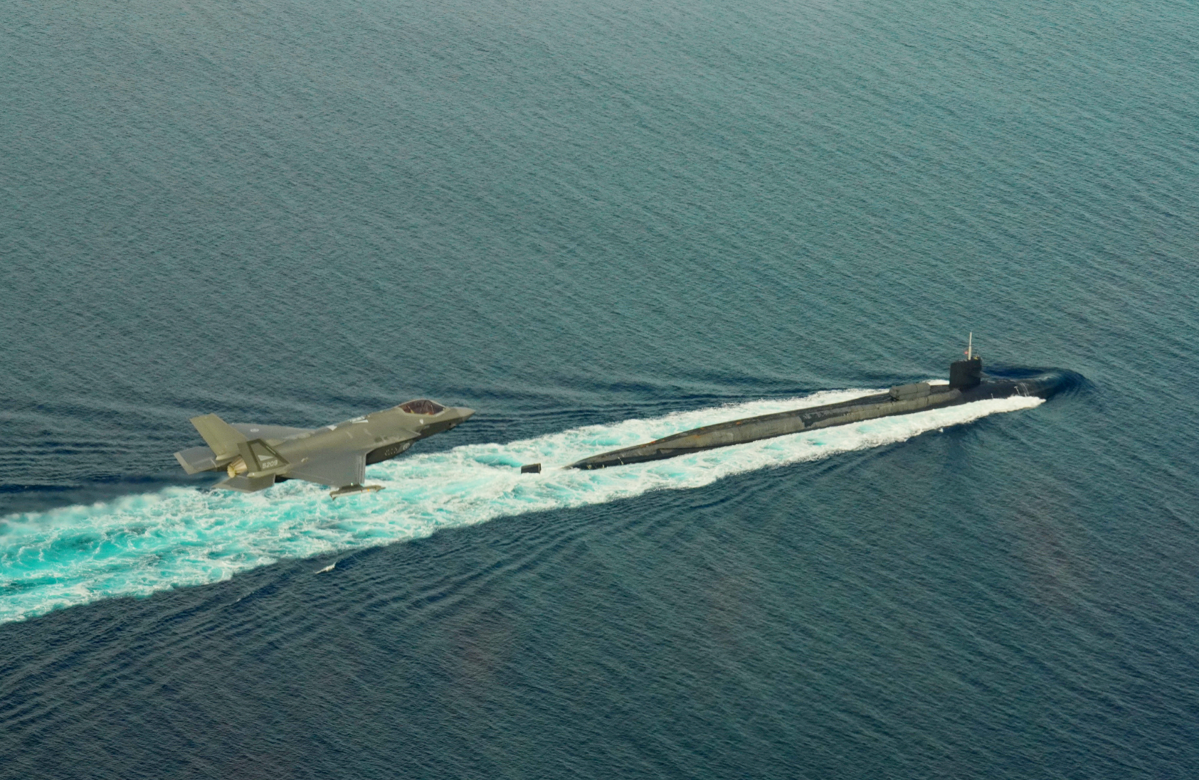 USS Florida (SSGN 728) Completes Joint Exercise with Norwegian Forces ...