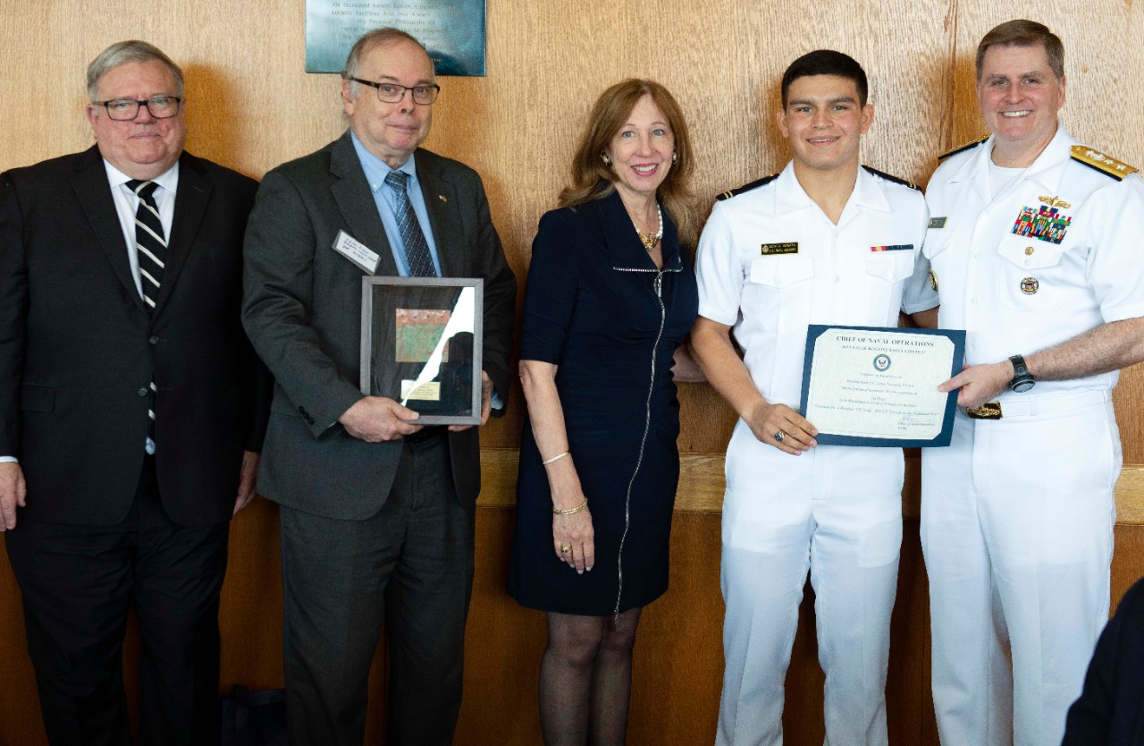 Winners of CNO’s 2023 Naval Essay Contest Announced > United States ...