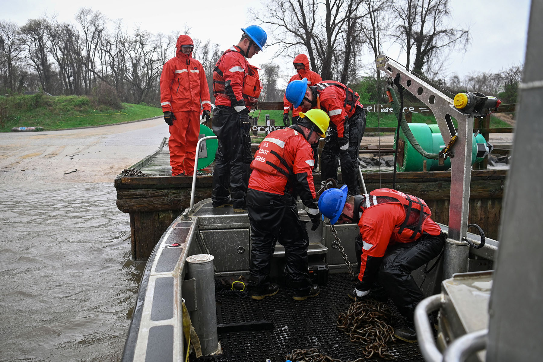 Loading Buoys