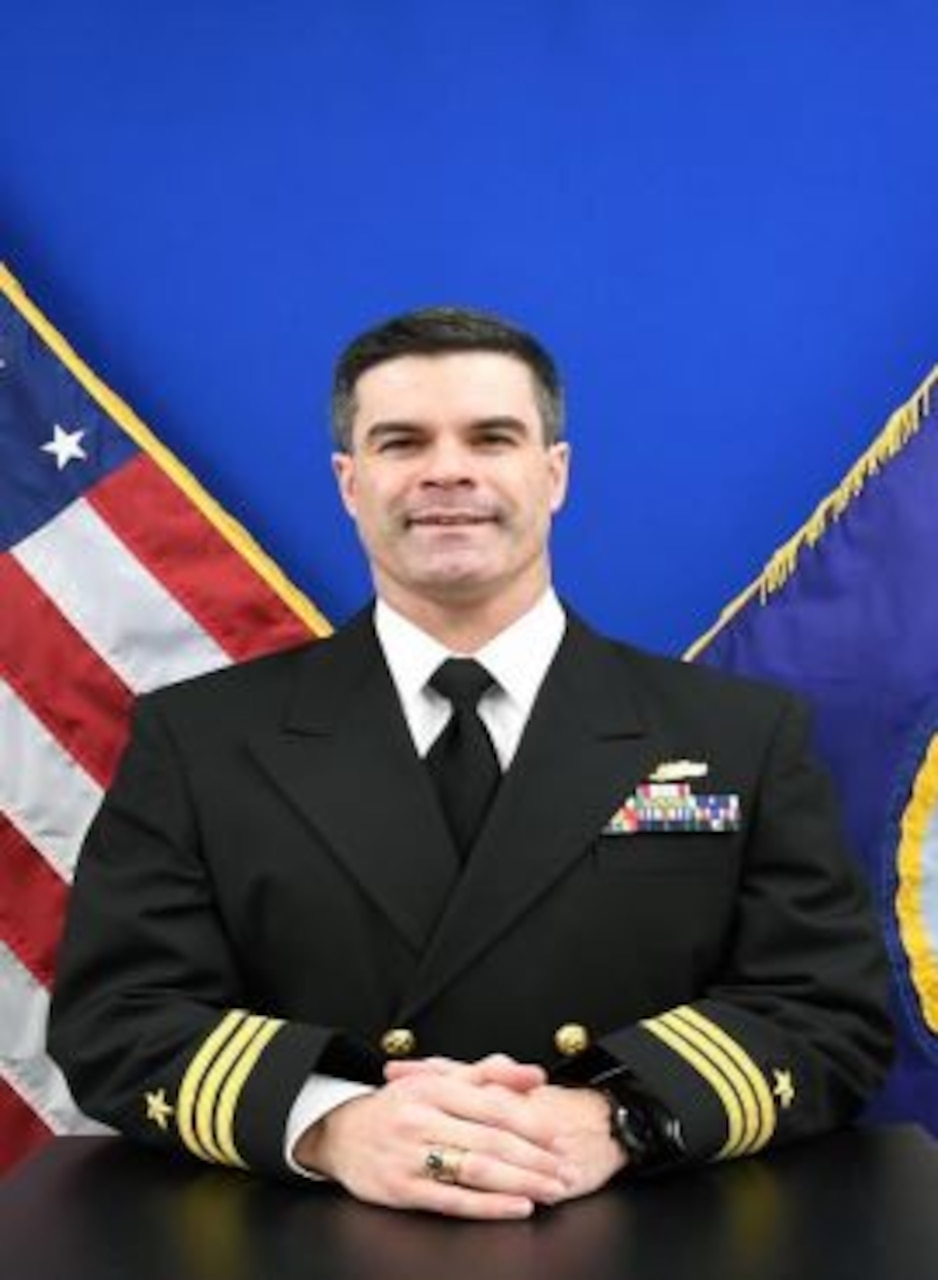Commanding OFFICER, USS FARRAGUT (DDG 99) > Commander, Naval Surface ...