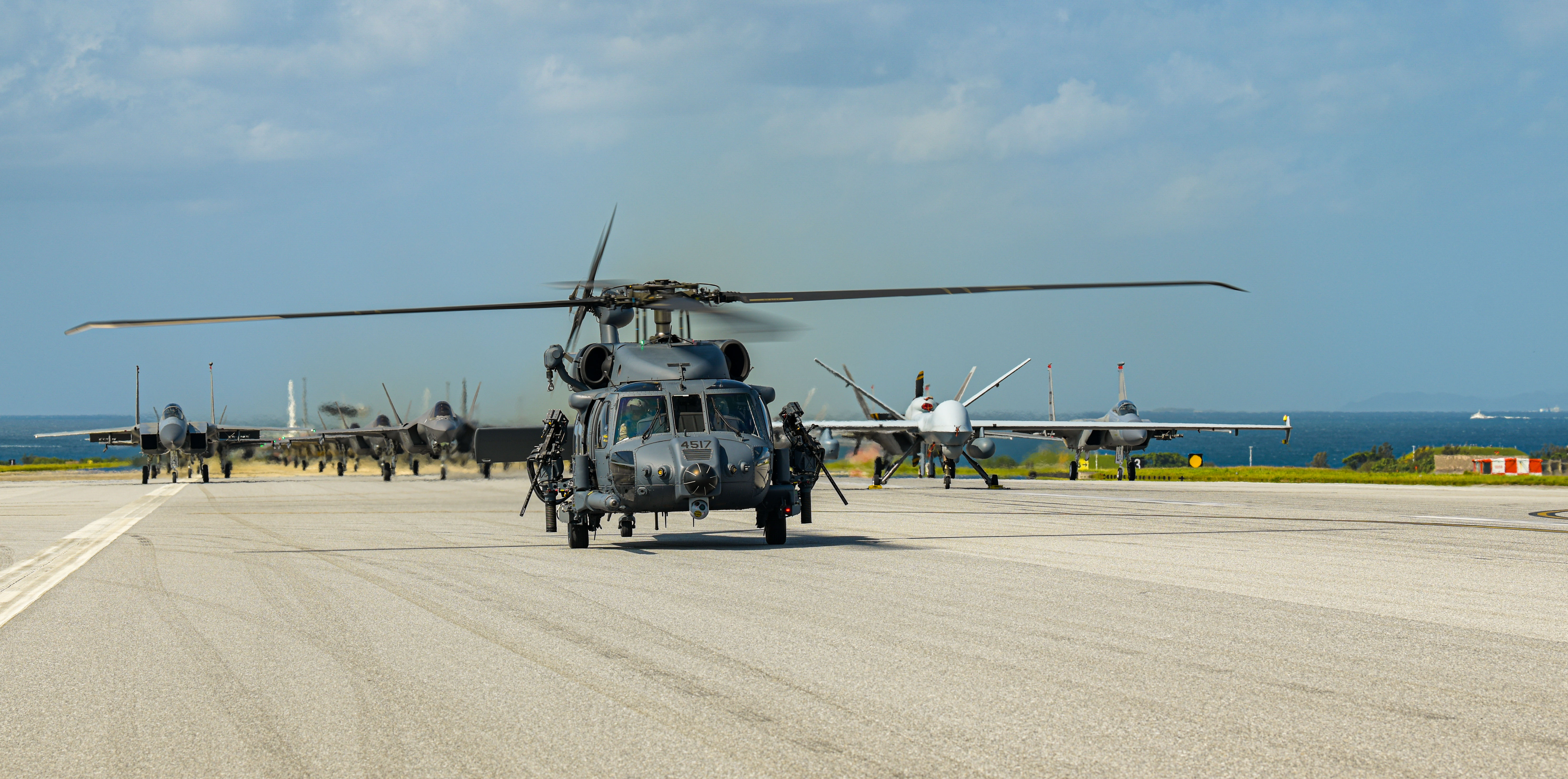 Team Kadena showcases overwhelming air power in unique display > Kadena ...