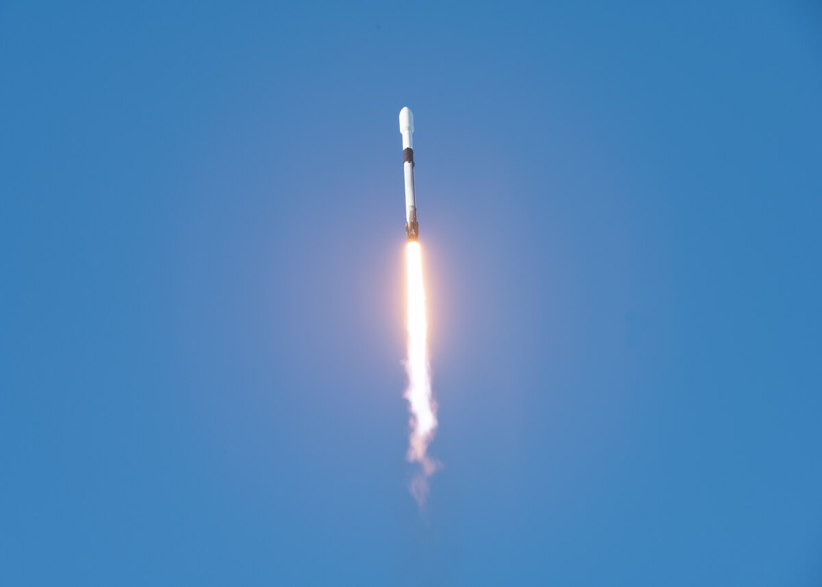 USSF-62 Mission Launches from Vandenberg > Vandenberg Space Force Base ...