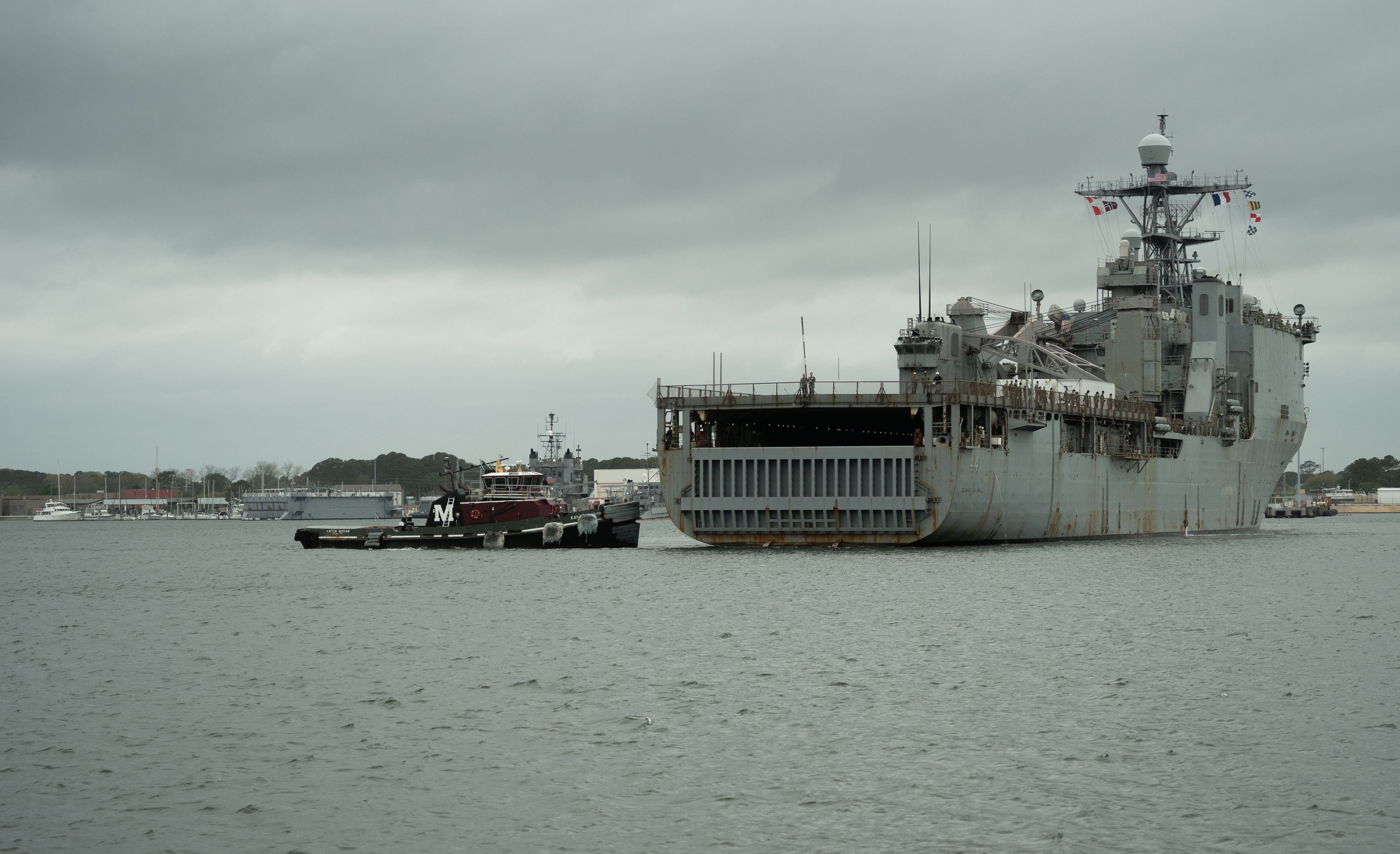 USS Gunston Hall Returns Home After NATO Exercise Steadfast Defender ...