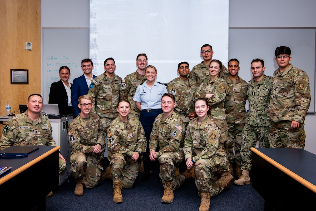 STARCOM, USAFA collaborate to inspire next generation at 39th Space ...