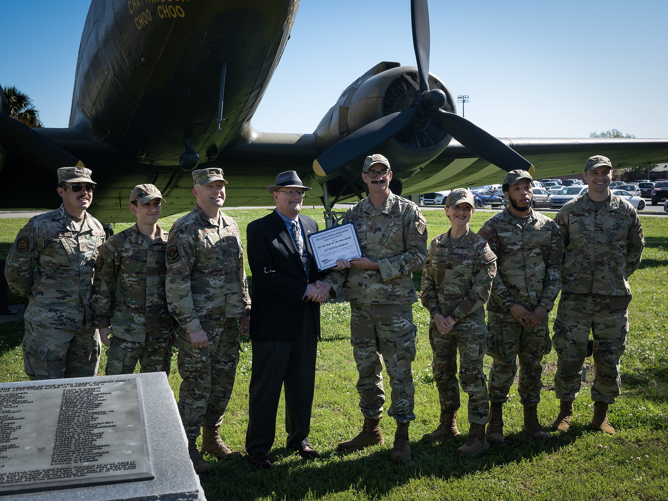 Reservist earns AFA field grade officer of year award > 315th Airlift ...