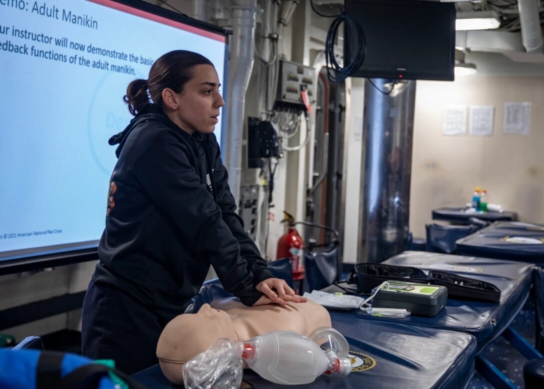 Sailors Conduct CPR Training Aboard USS Dewey