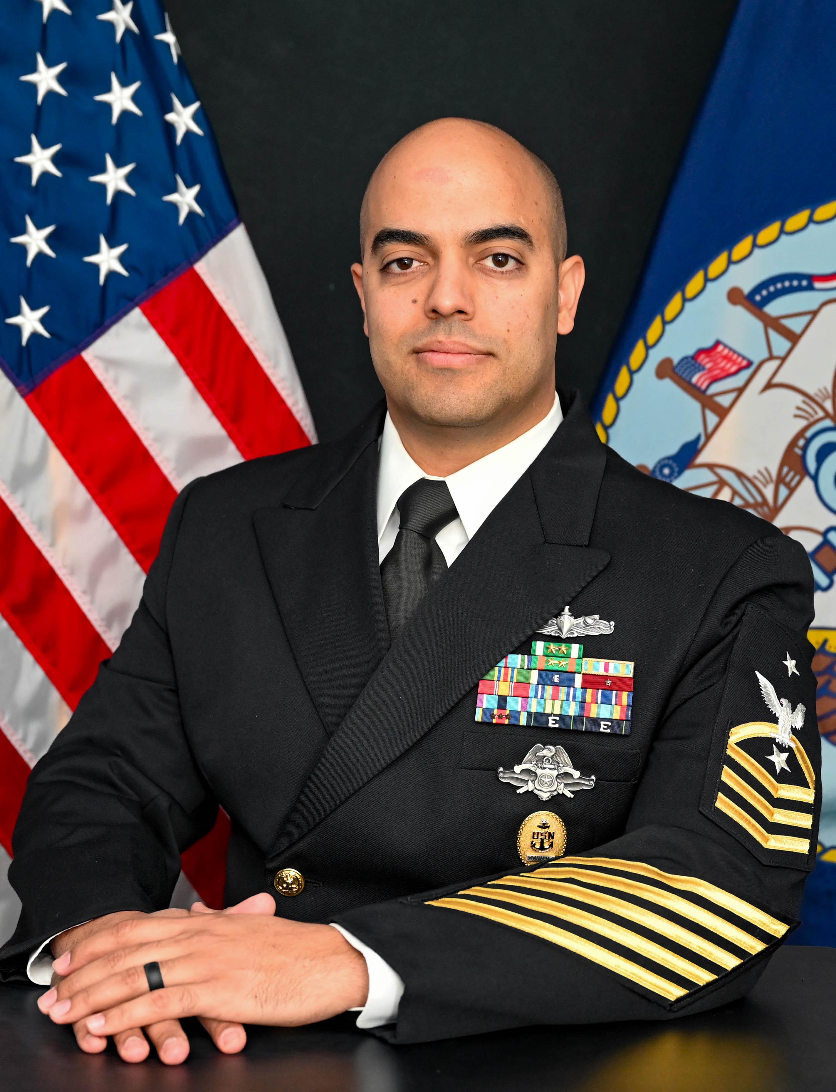 COMMAND SENIOR CHIEF, USS GLADIATOR (MCM-11) > Commander, Naval Surface ...