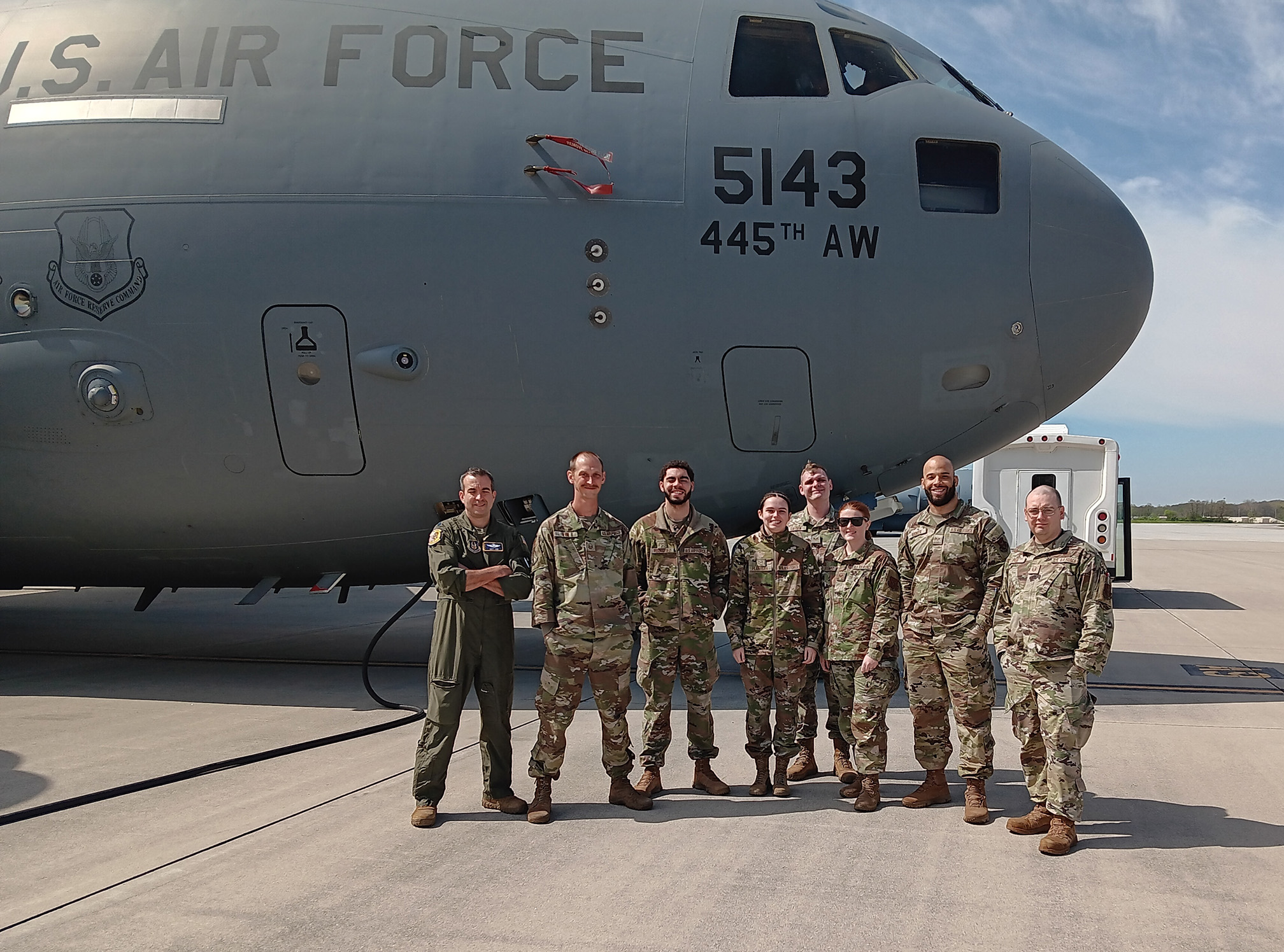 14 IS Airmen visit with 445th OSS Airmen > 445th Airlift Wing > Article Display