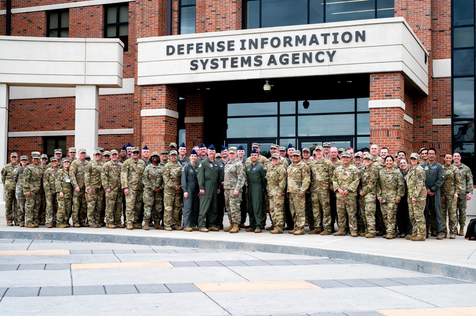 Scott hosts inaugural Aeromedical Evacuation Weapons System Council ...