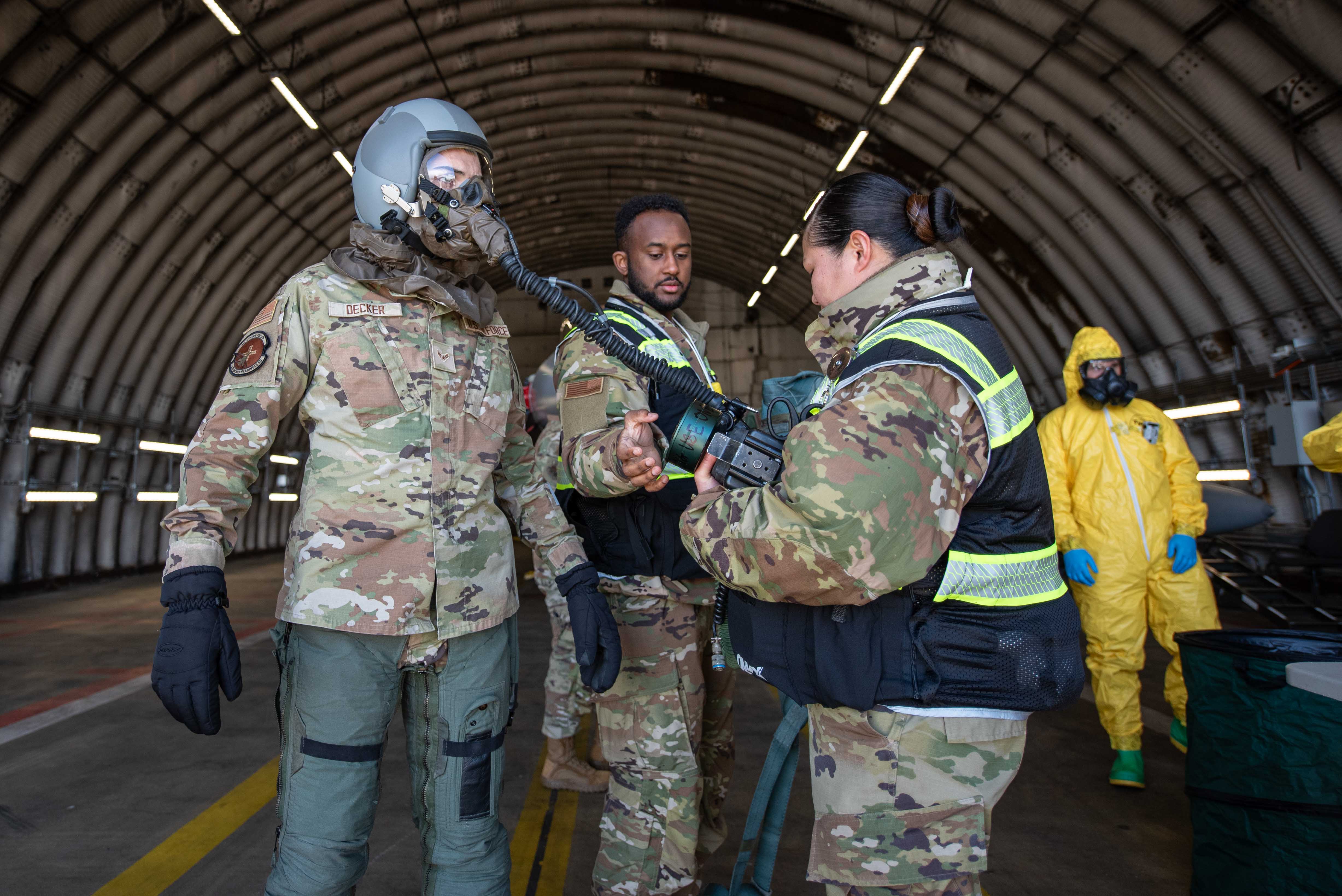 Exercise Radiant Falcon expands knowledge of aircraft decontamination ...