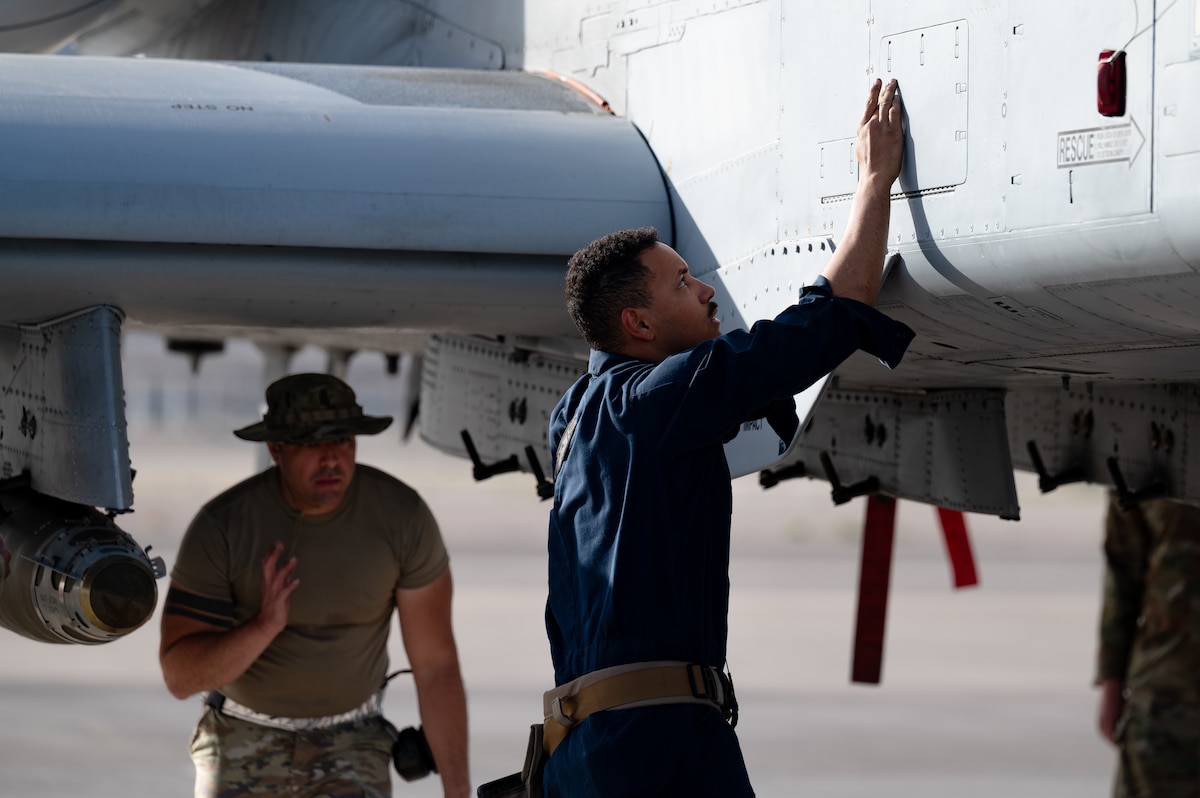 Nellis Air Force Base Load Competition > Nellis Air Force Base ...