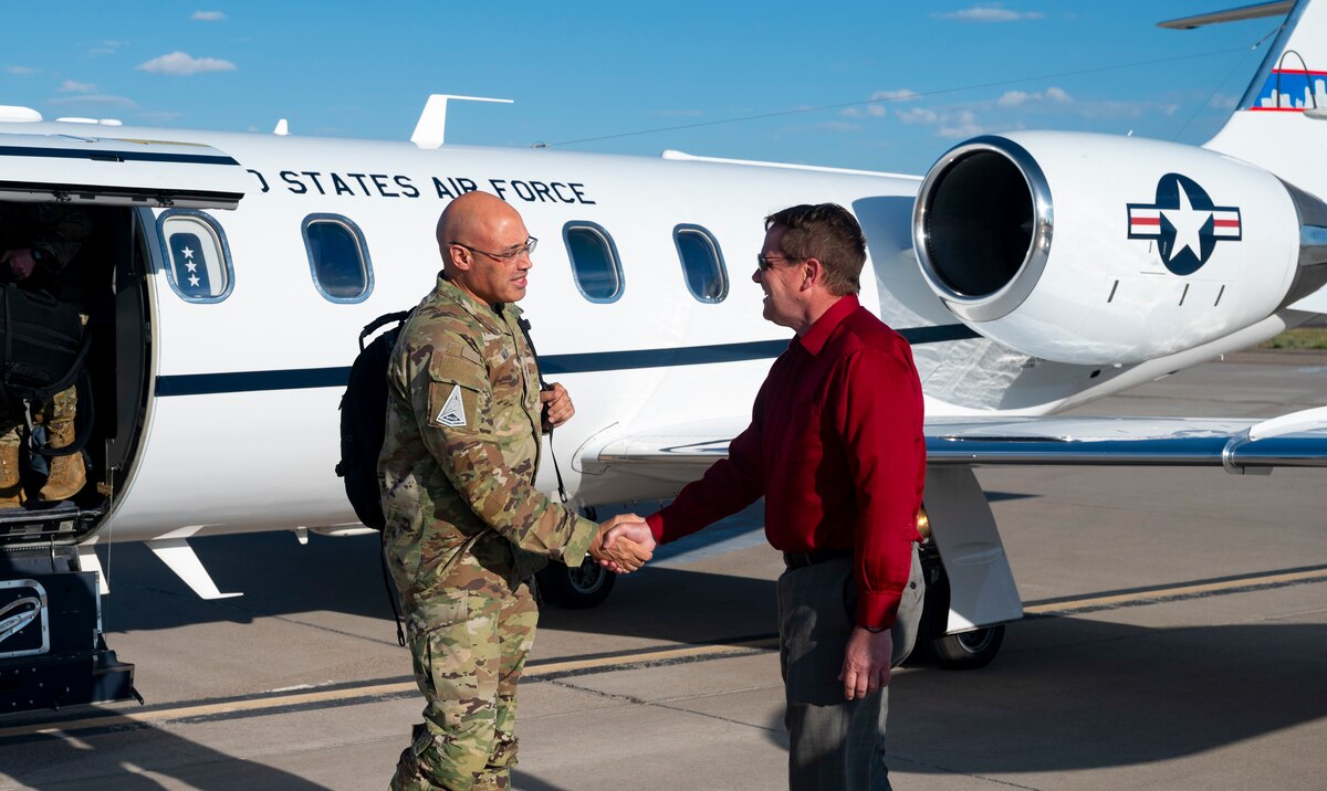 SPOC Commander Visits Kirtland > Air Force Global Strike Command ...