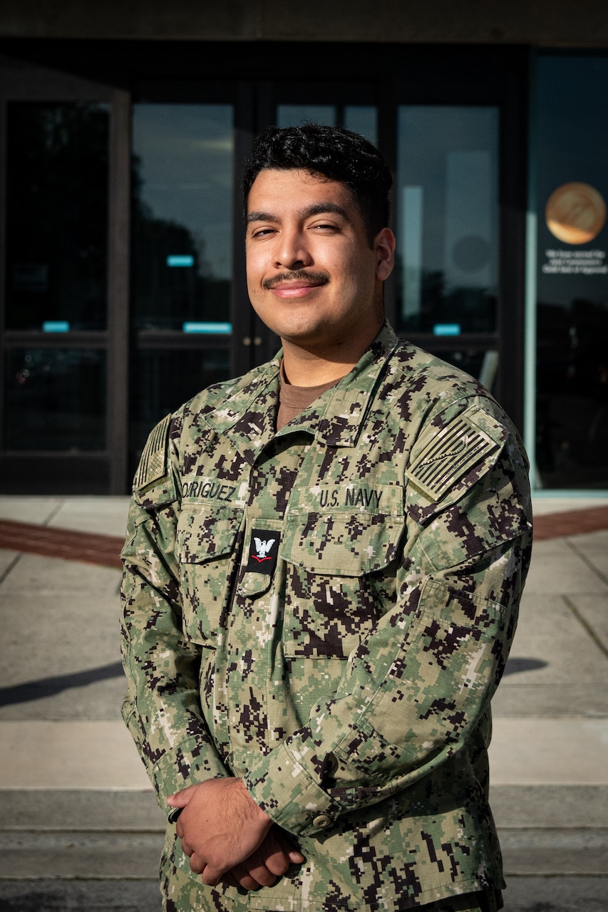 Cherry Point Sailor to Depart, Begin Journey to Commissioning as an ...