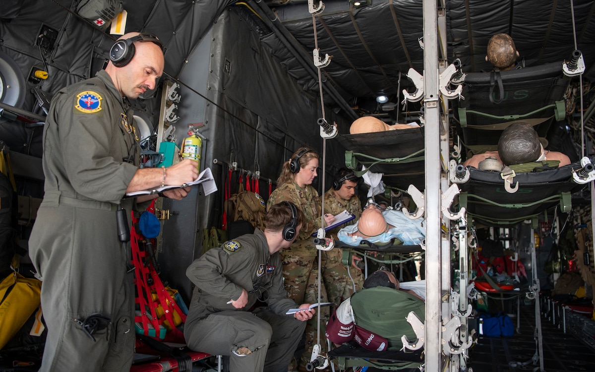 From coast to coast: Aeromedical Evacuation Squadrons train for Great ...