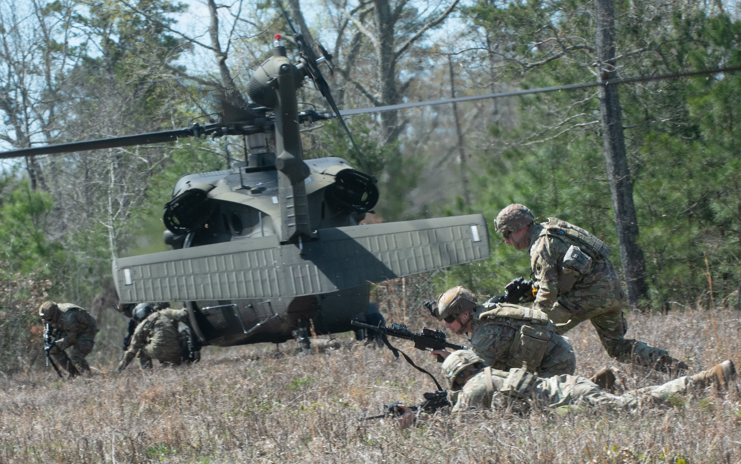 Virginia National Guard Soldiers Conduct Air Assault Drill > National ...